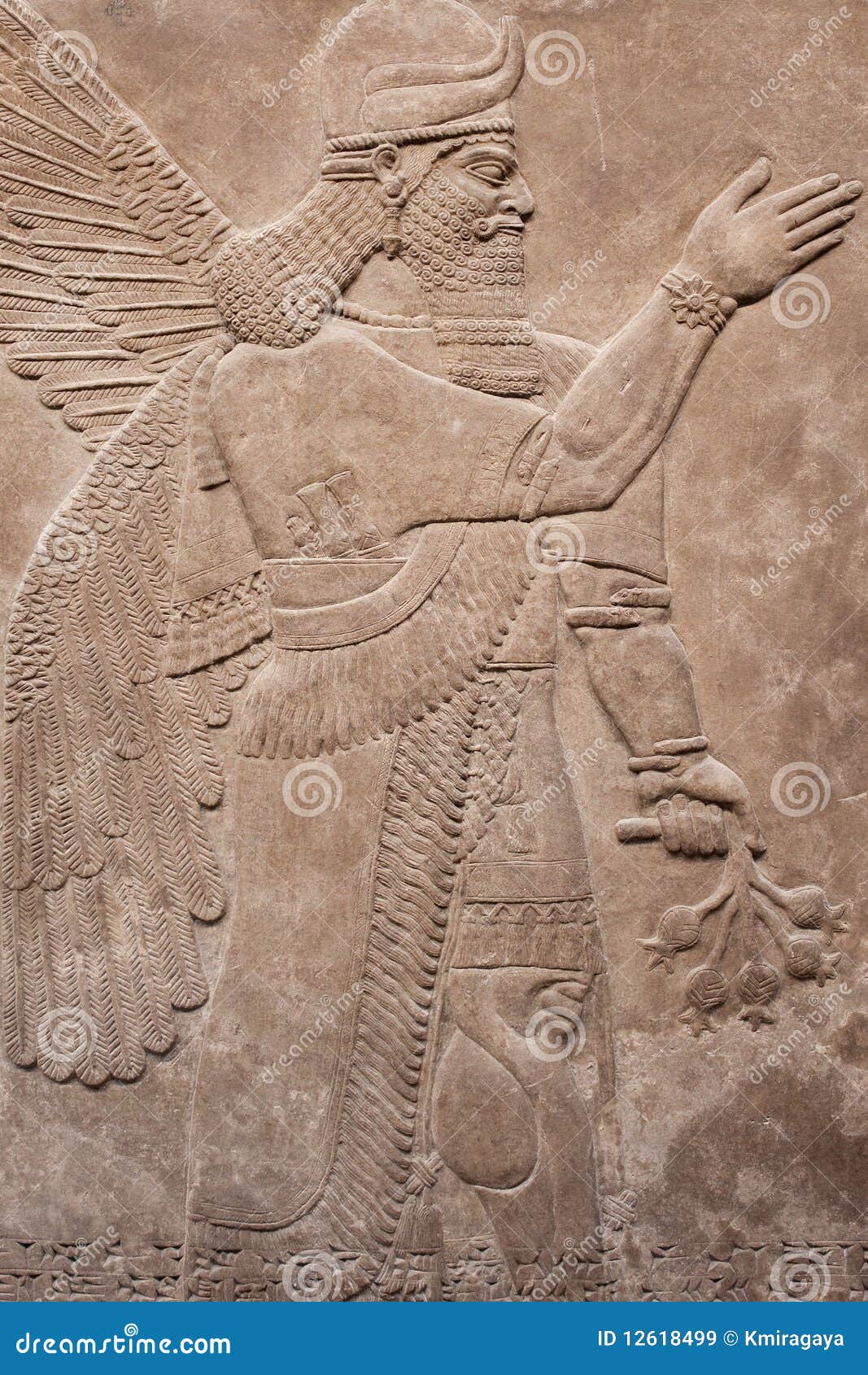 Alter assyrian winged Gott stockbild. Bild von geschichte - 12618499