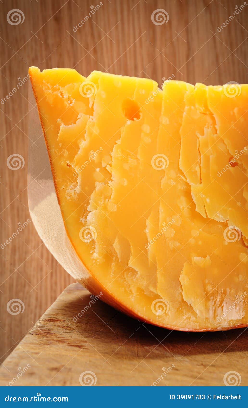 Alter Gouda-Käse stockbild. Bild von ausschnitt, bestandteil - 39091783
