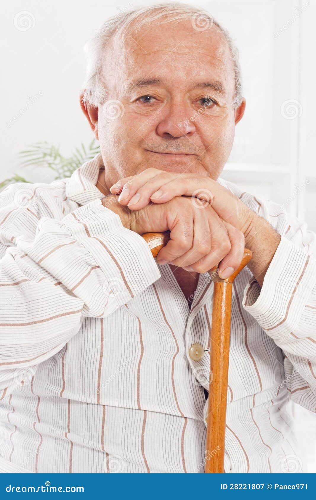 Alter Mann im Krankenhaus stockbild. Bild von schön, erzeugung - 28221807