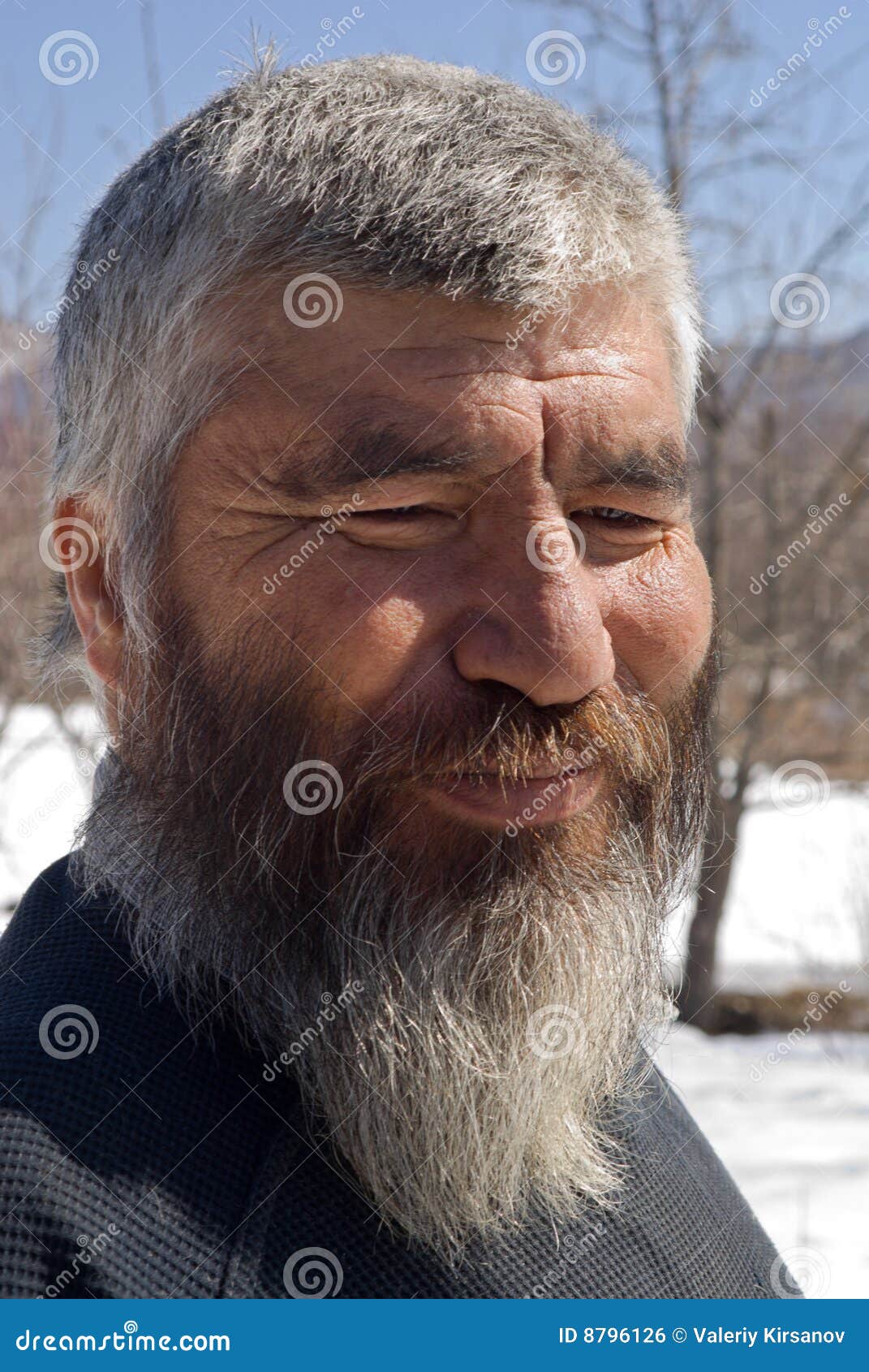 Alter Mongoloid Mann 3 stockfoto. Bild von gebrannt, lächeln - 8796126