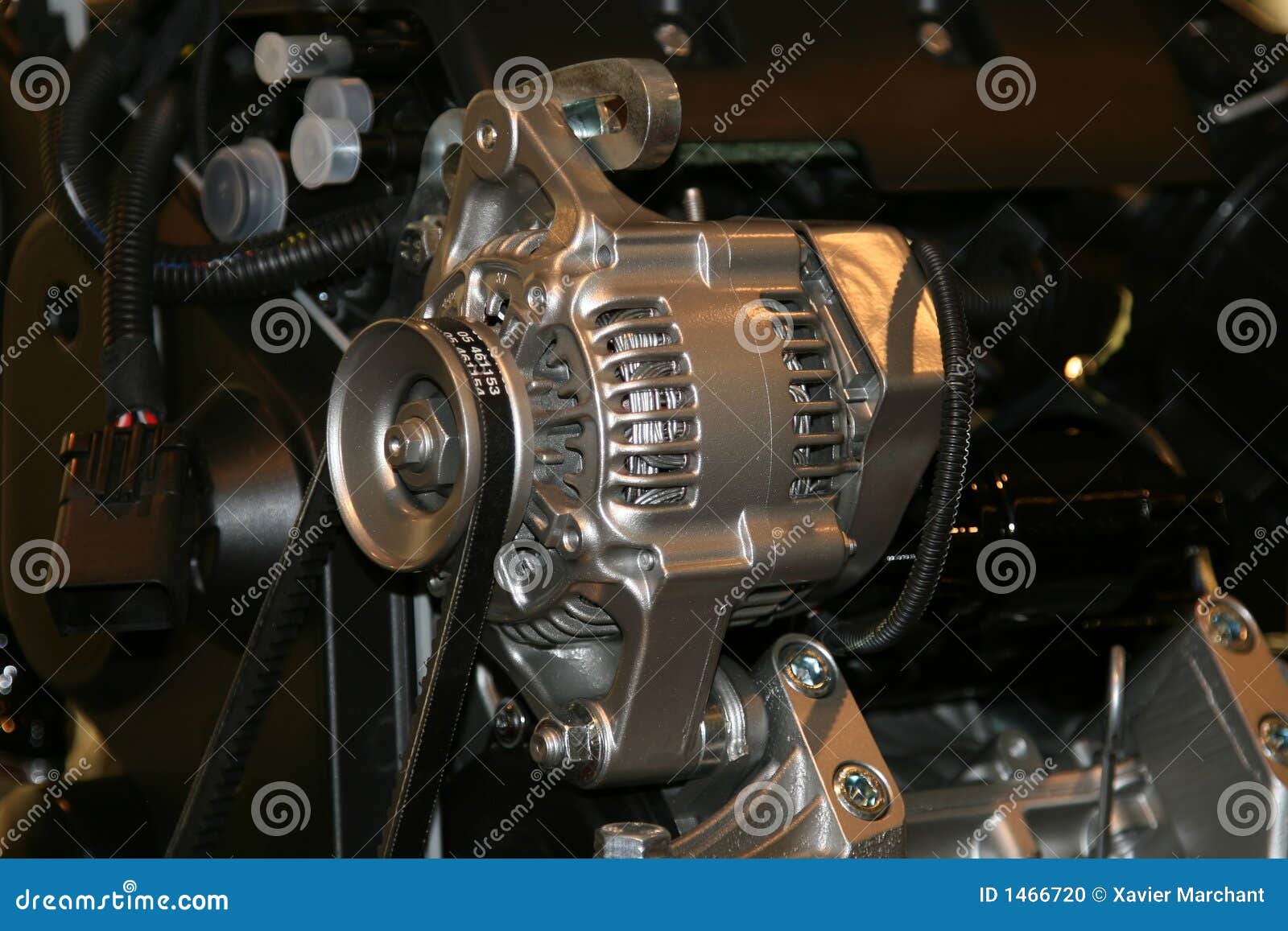 Alternatore Dell'automobile Fotografia Stock - Immagine di motore ...