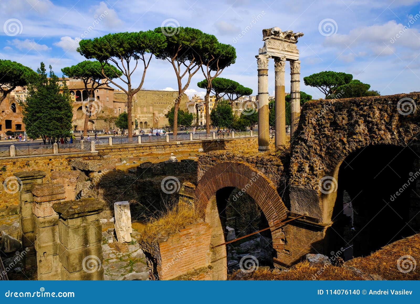 Altes Rom im Fall redaktionelles bild. Bild von italien - 114076140