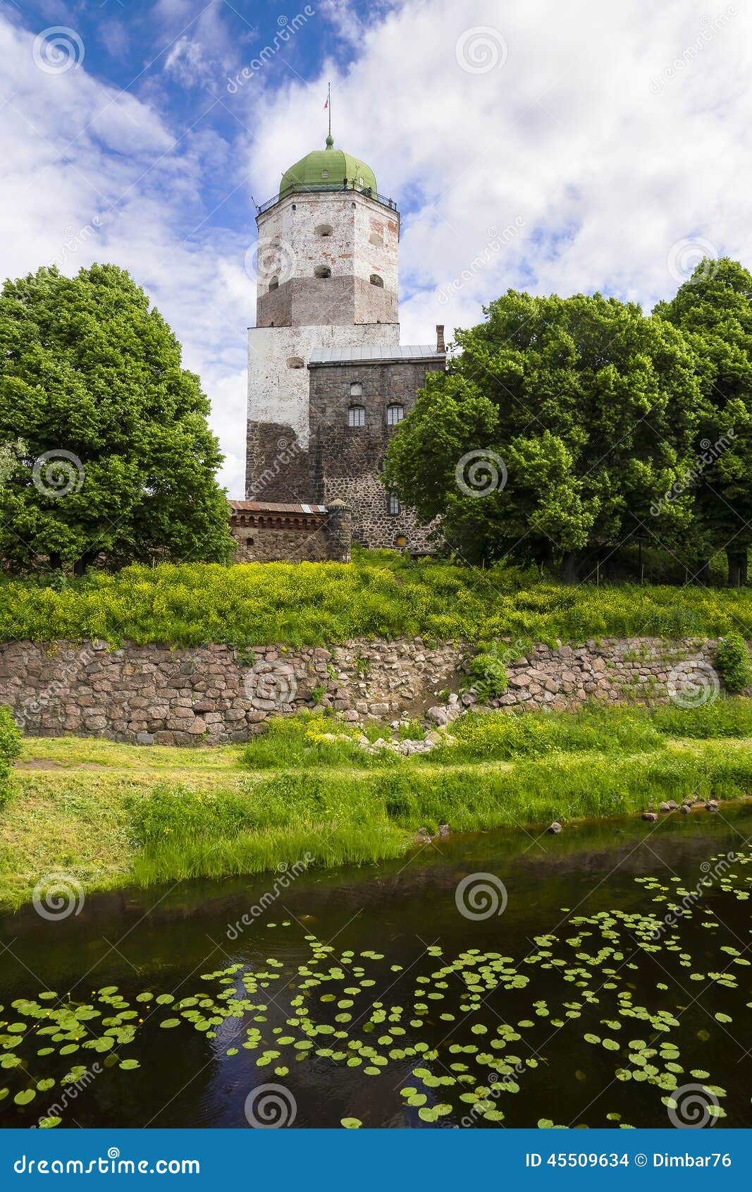 Altes Schloss in Wyborg, Russland Stockfoto - Bild von wolke, granit ...