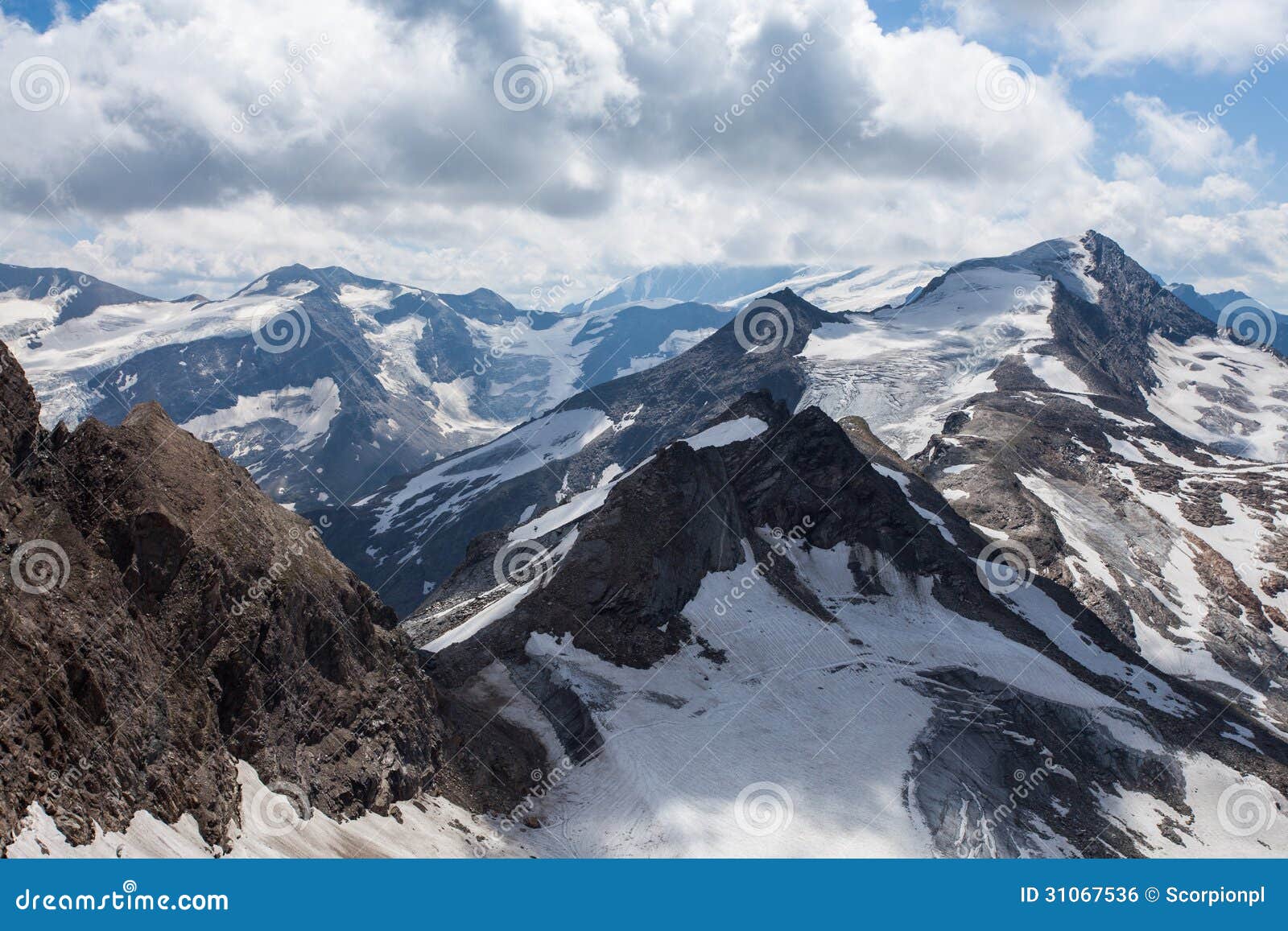 Alto Parque Nacional De Tauern. Foto de archivo - Imagen de cubo, nieve ...