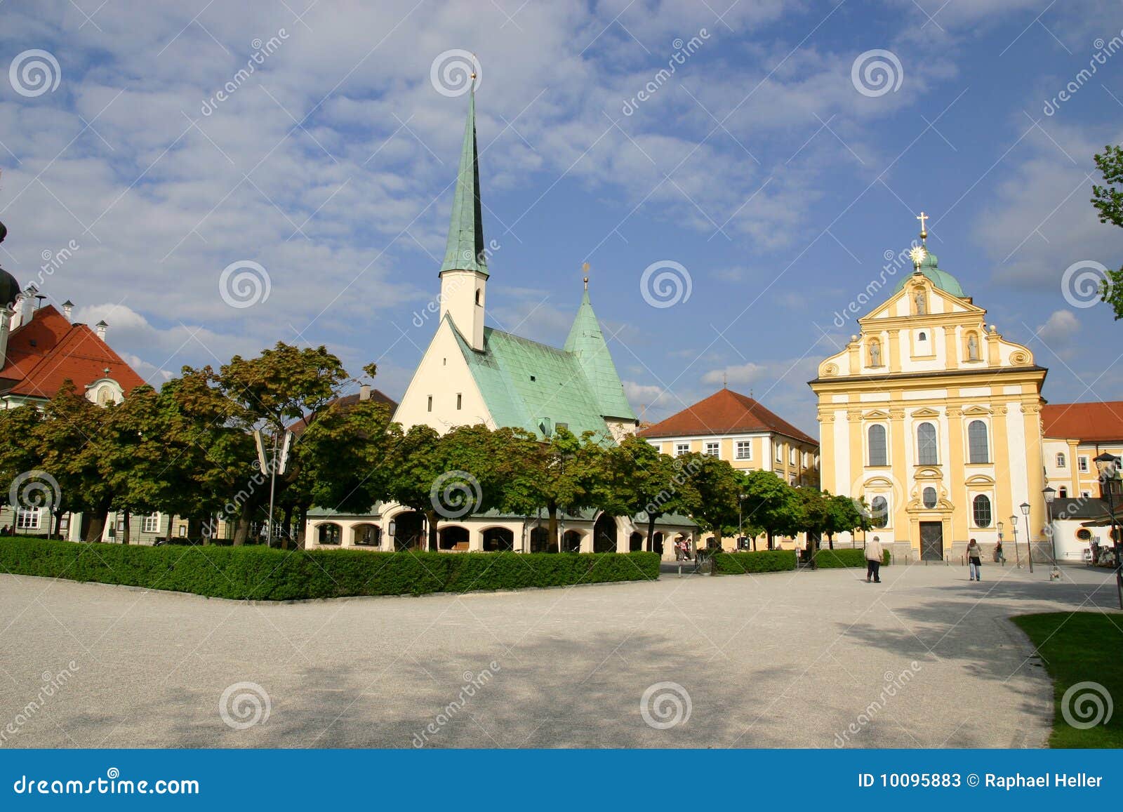 Altoetting Gnadenkapelle stockbild. Bild von kapella - 10095883