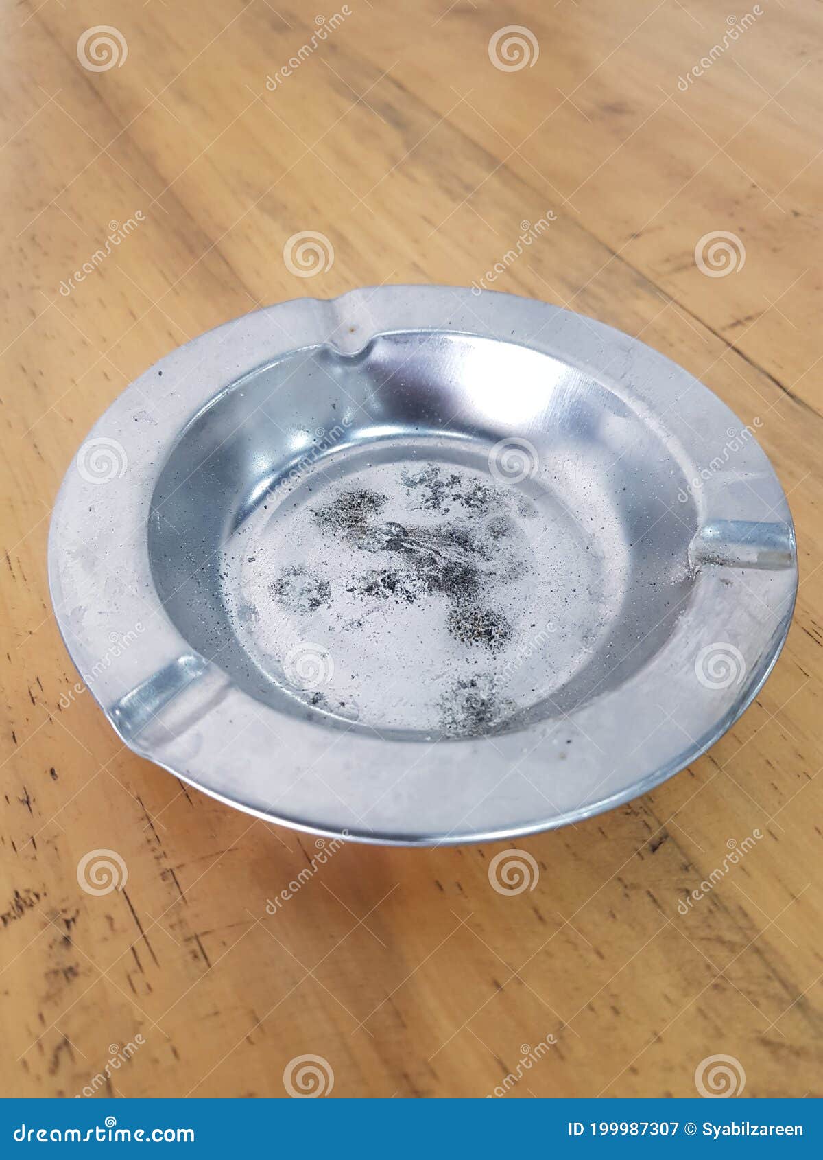 Aluminium Ashtray stock image. Image of white, clean - 199987307