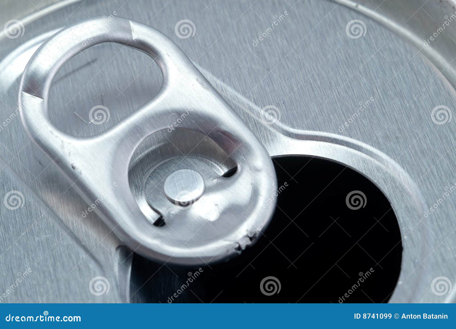 Aluminium Can Picture. Image: 8741099