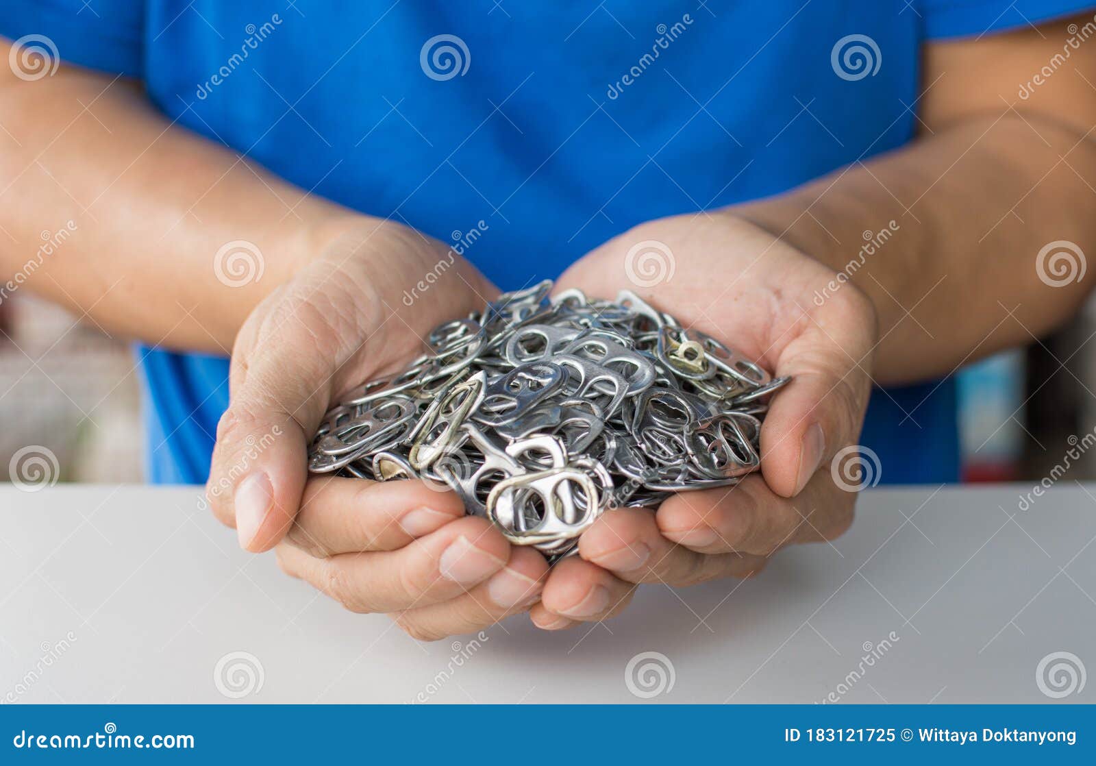 Aluminum Hoop on Men S Hand Stock Image - Image of opener, iron: 183121725
