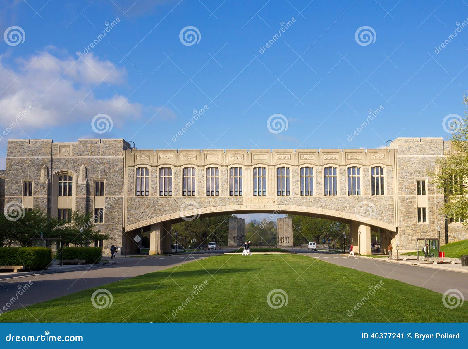 Alumni Mall at Virginia Tech Editorial Photo - Image of white, clouds ...