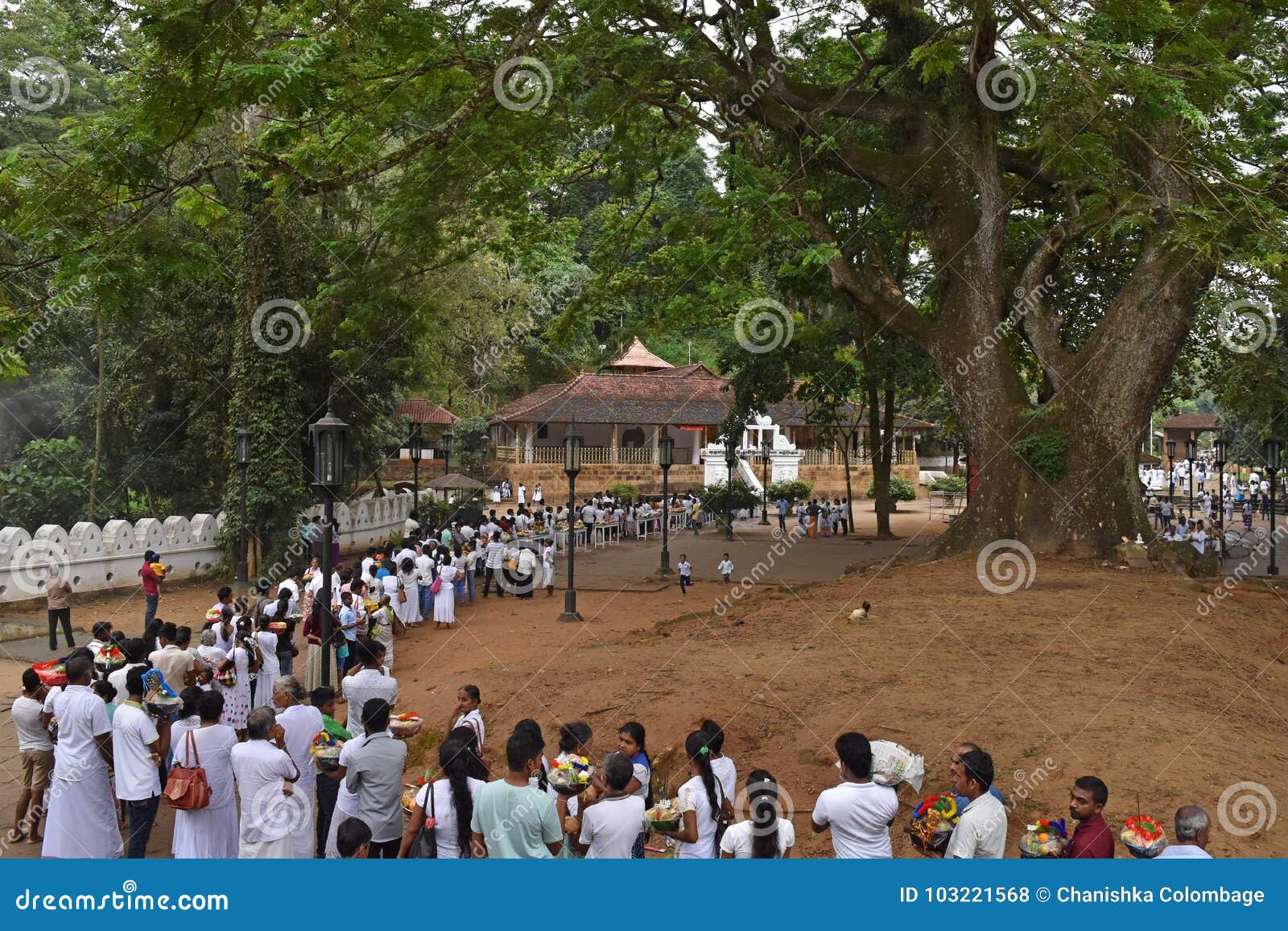Aluthnuwara Dedimunda Devalaya in Mawanella, Sri Lanka Redactionele ...