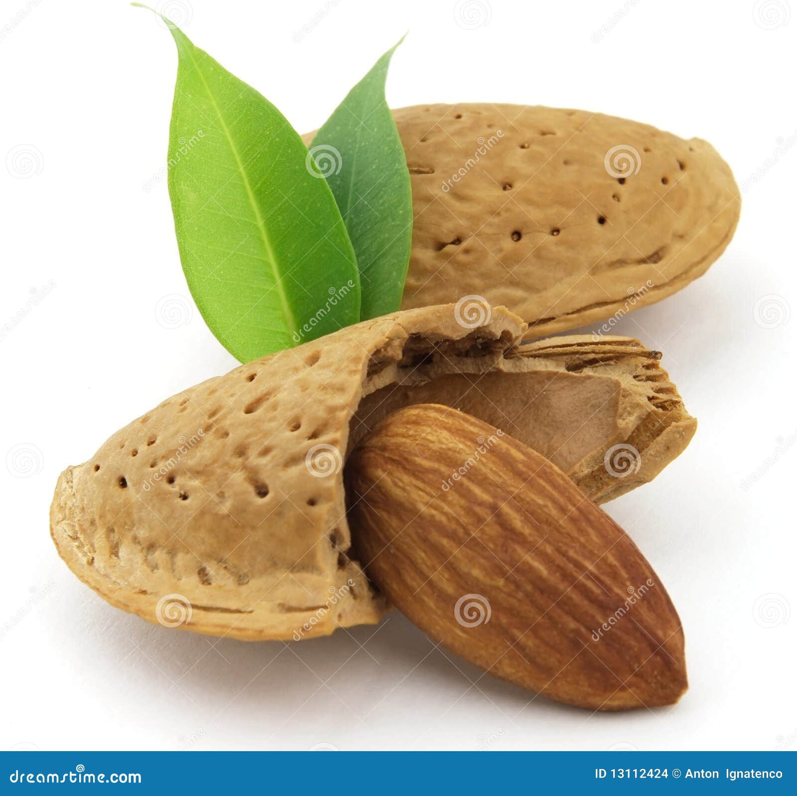 Amandel stock foto. Image of naughty, geïsoleerd, voedsel - 13112424