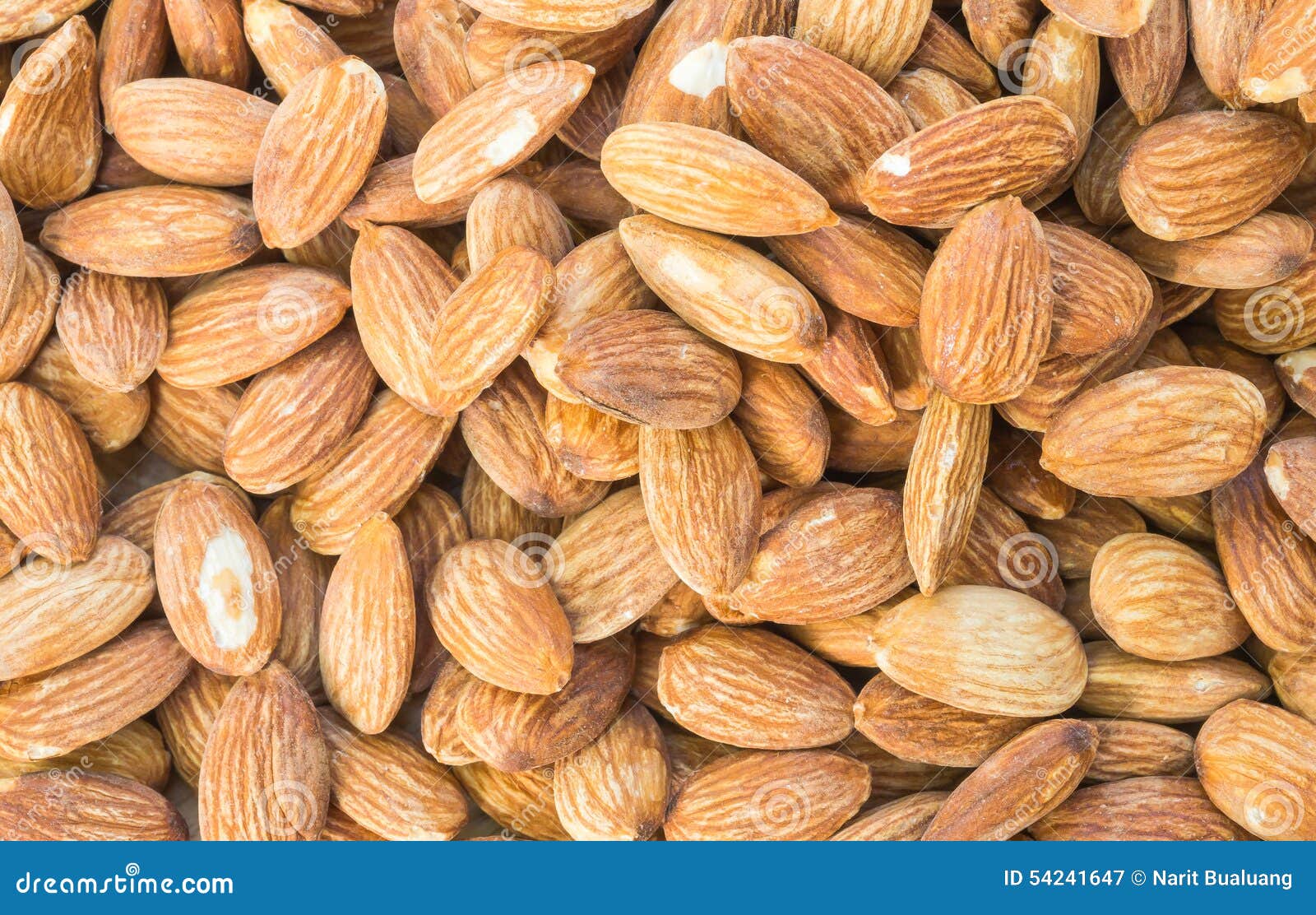 Amandel stock afbeelding. Image of voedsel, hart, naughty - 54241647