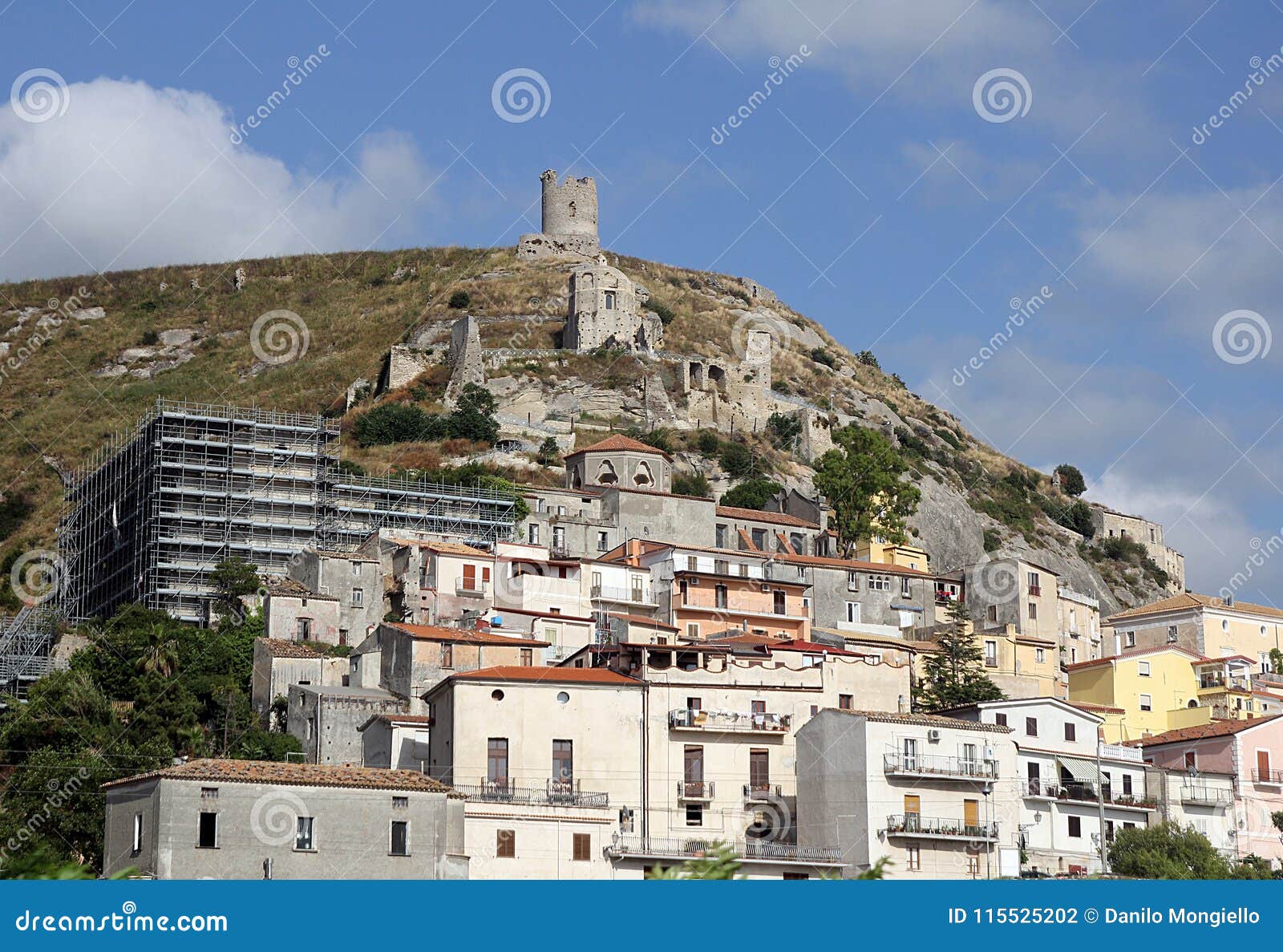 Amantea stock foto. Image of europa, geschiedenis, cultuur - 115525202