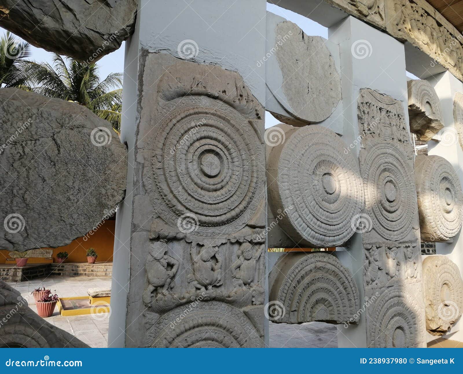 Amaravathi Buddhist Sculpture at Amaravathi AP Stock Photo - Image of ...
