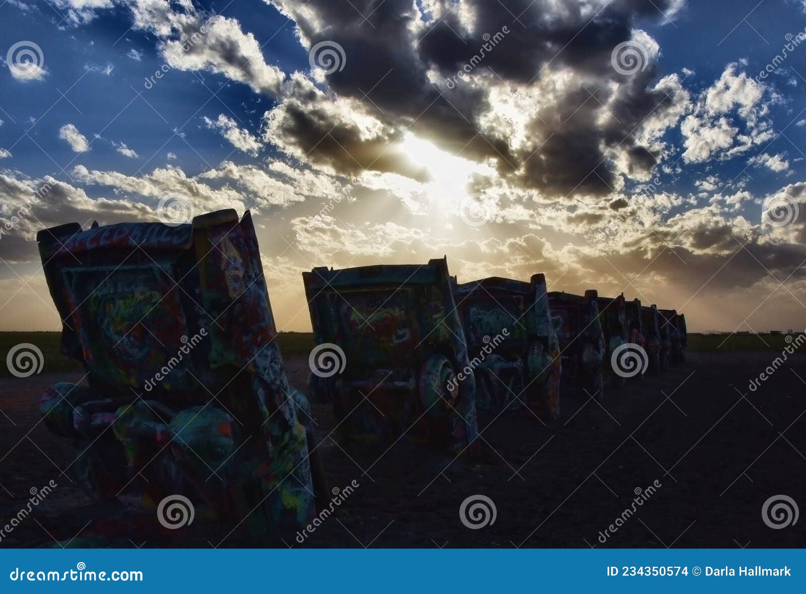 Amarillo sunset with cars editorial stock image. Image of sunbeams ...