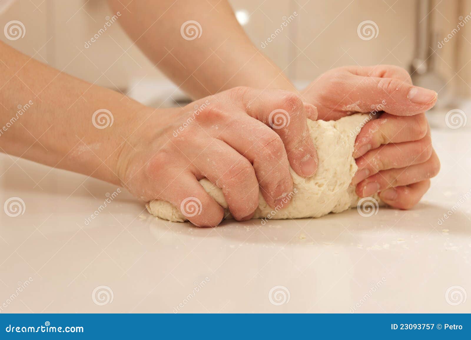 Amase la pasta imagen de archivo. Imagen de torta, casero - 23093757