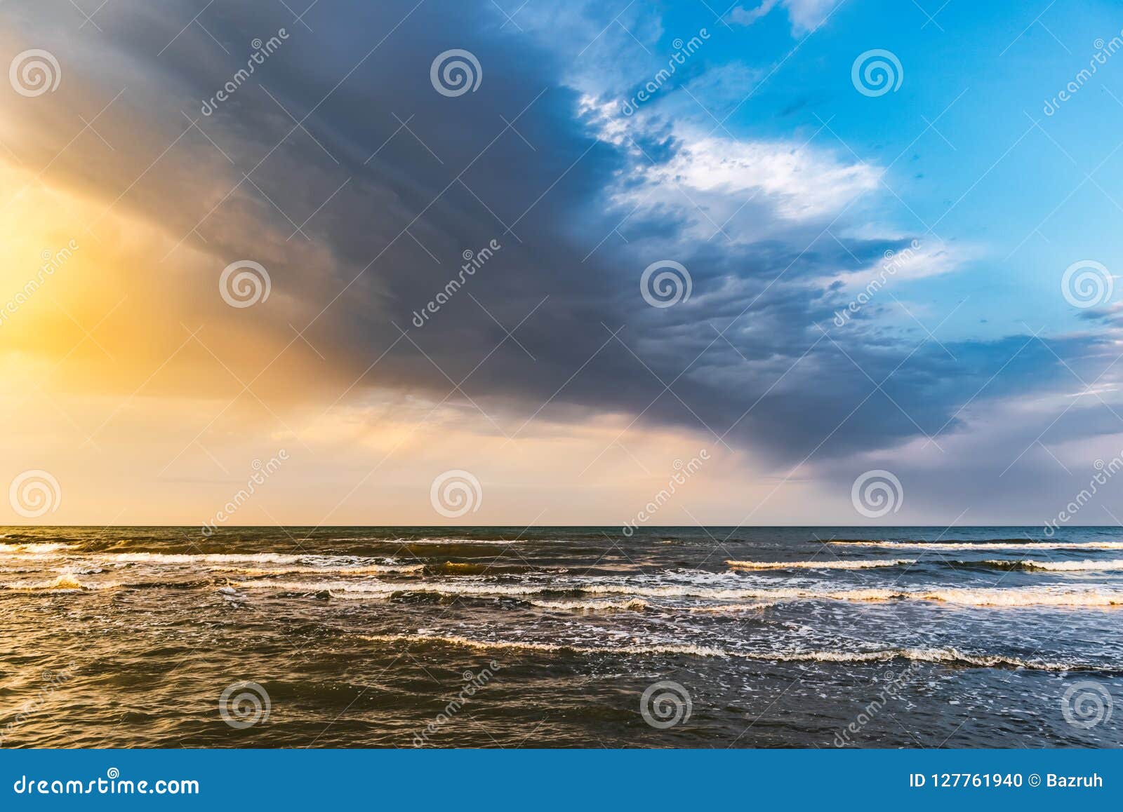 Amazing Beautiful Sky Over the Sea Stock Photo - Image of heaven ...