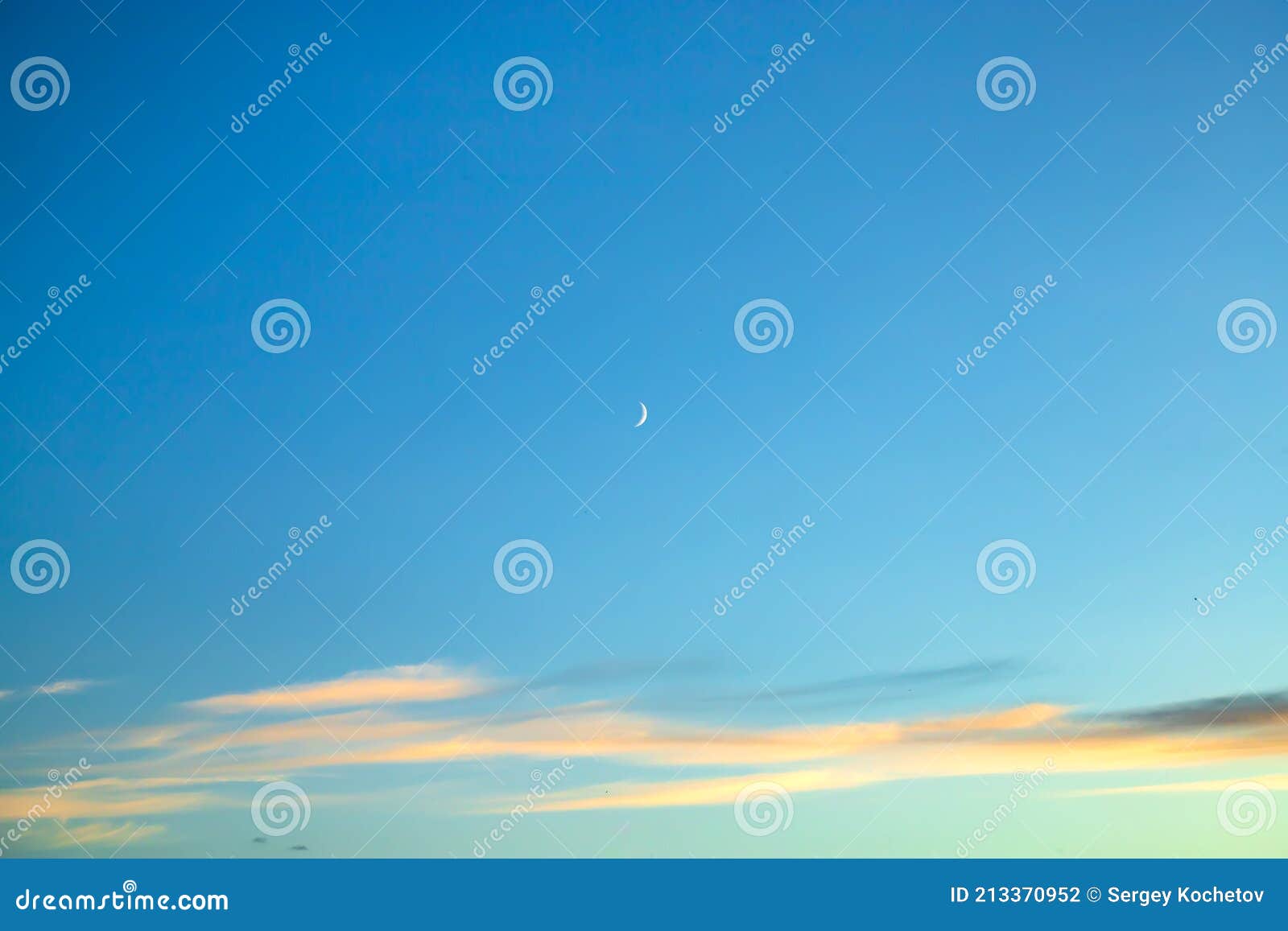 Amazing Blue Sunset Sky. Beautiful Dramatic Sky Stock Photo - Image of ...