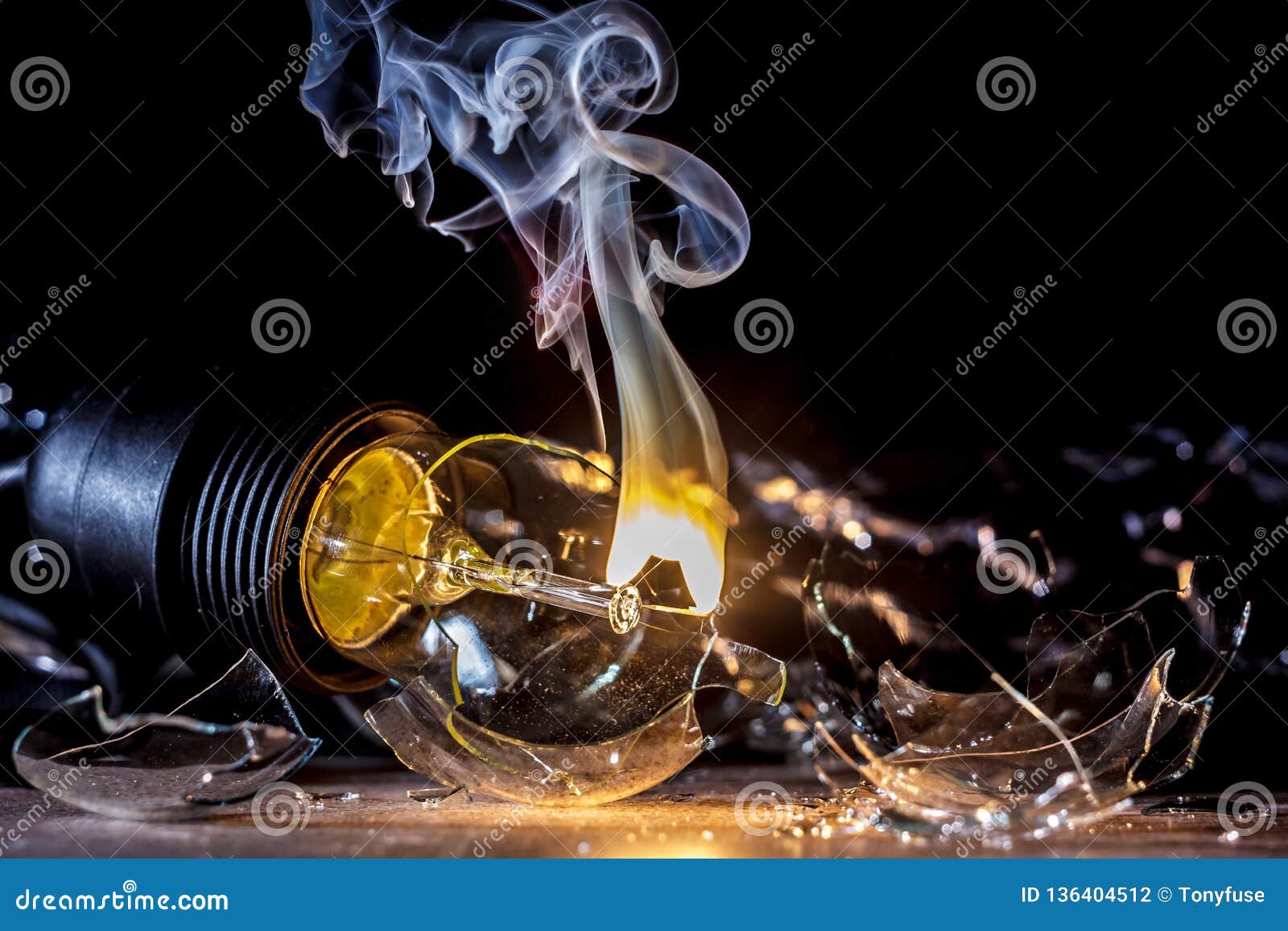 Amazing Explosion of a Burning Light Bulb with Splinters and Smoke ...