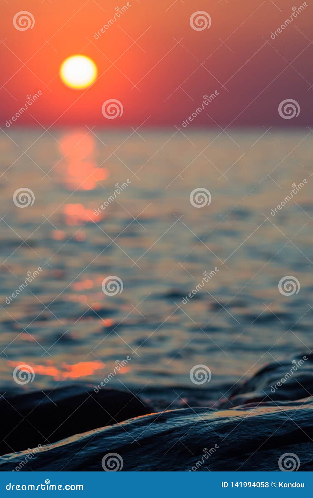 Amazing Sea Sunset, the Sun, Waves, Clouds Stock Photo - Image of beach ...