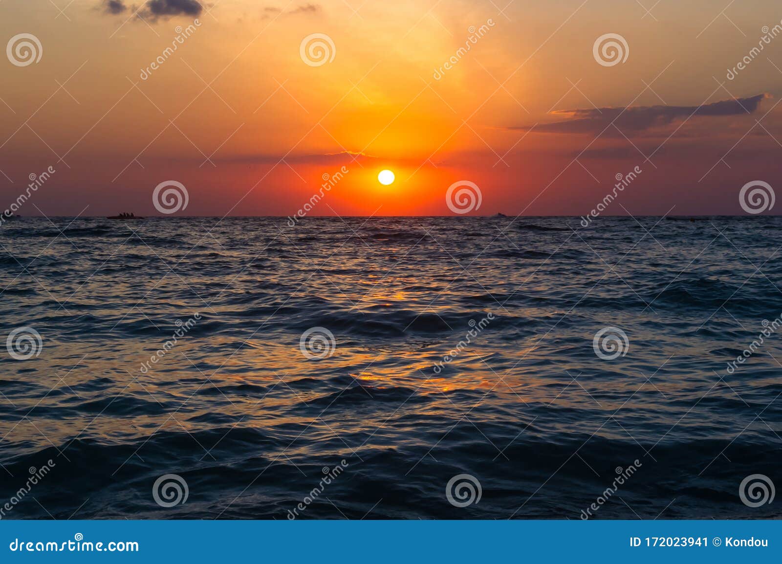 Amazing Sea Sunset, the Sun, Waves, Clouds Stock Image - Image of ...