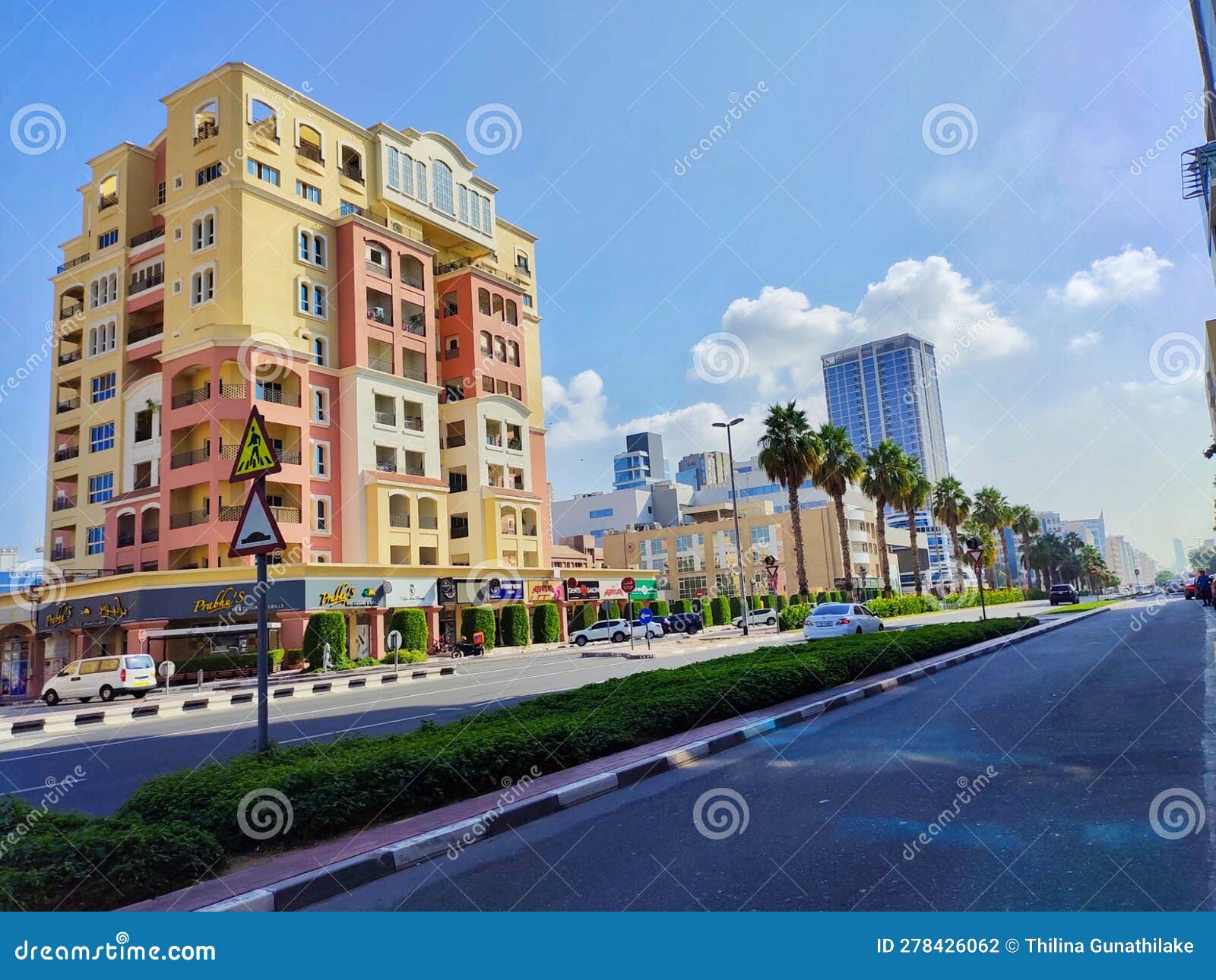 Amazing Street View at Dubai Editorial Photography - Image of view ...