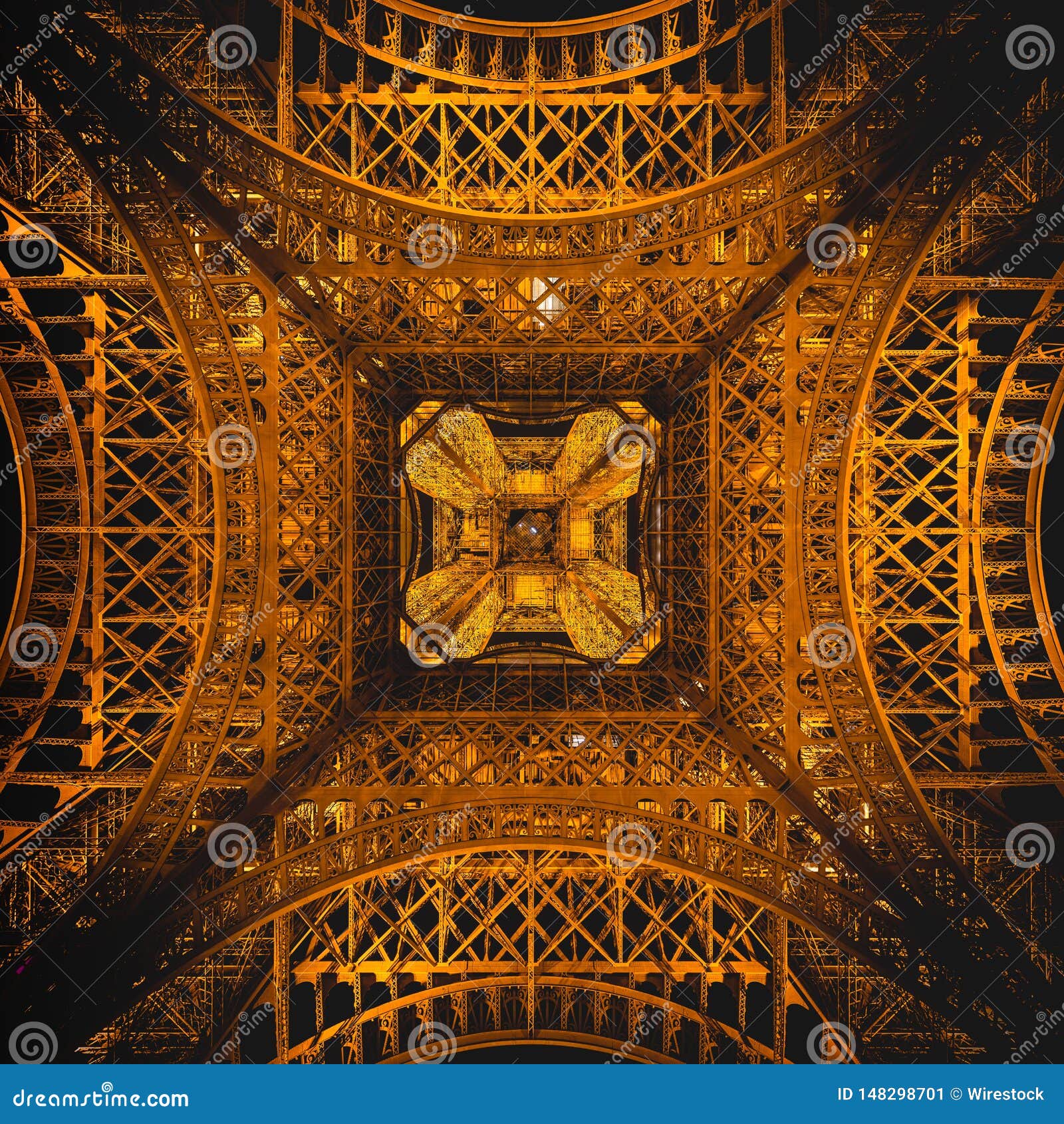 The Amazing Symmetric Texture of Eiffel Tower Architecture Editorial ...