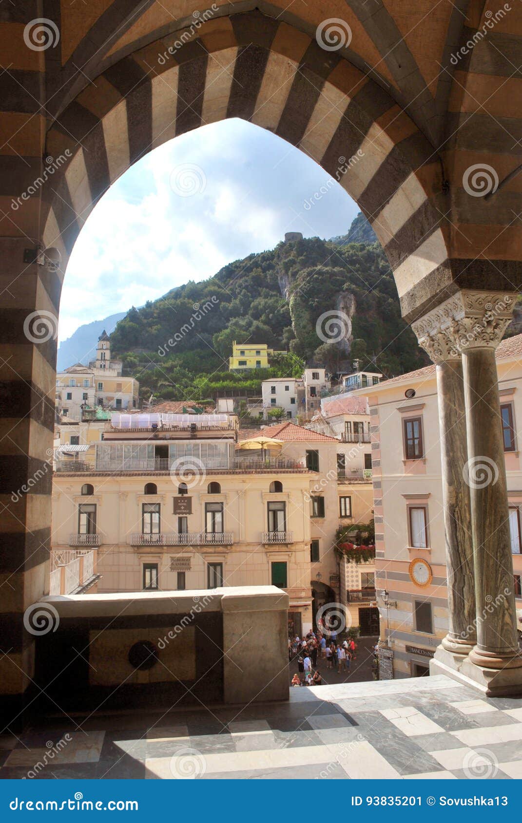 Amazing view throw arch editorial photo. Image of cathedral - 93835201