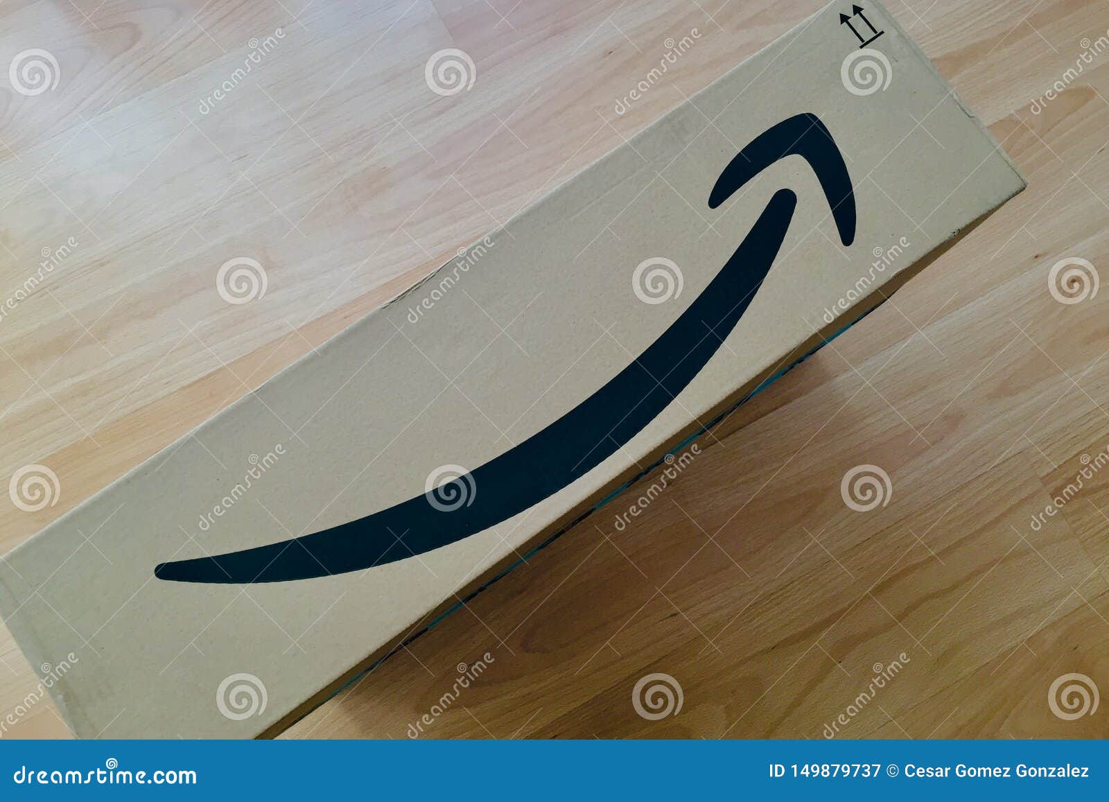 Amazon Box editorial photography. Image of online, shopping - 149879737