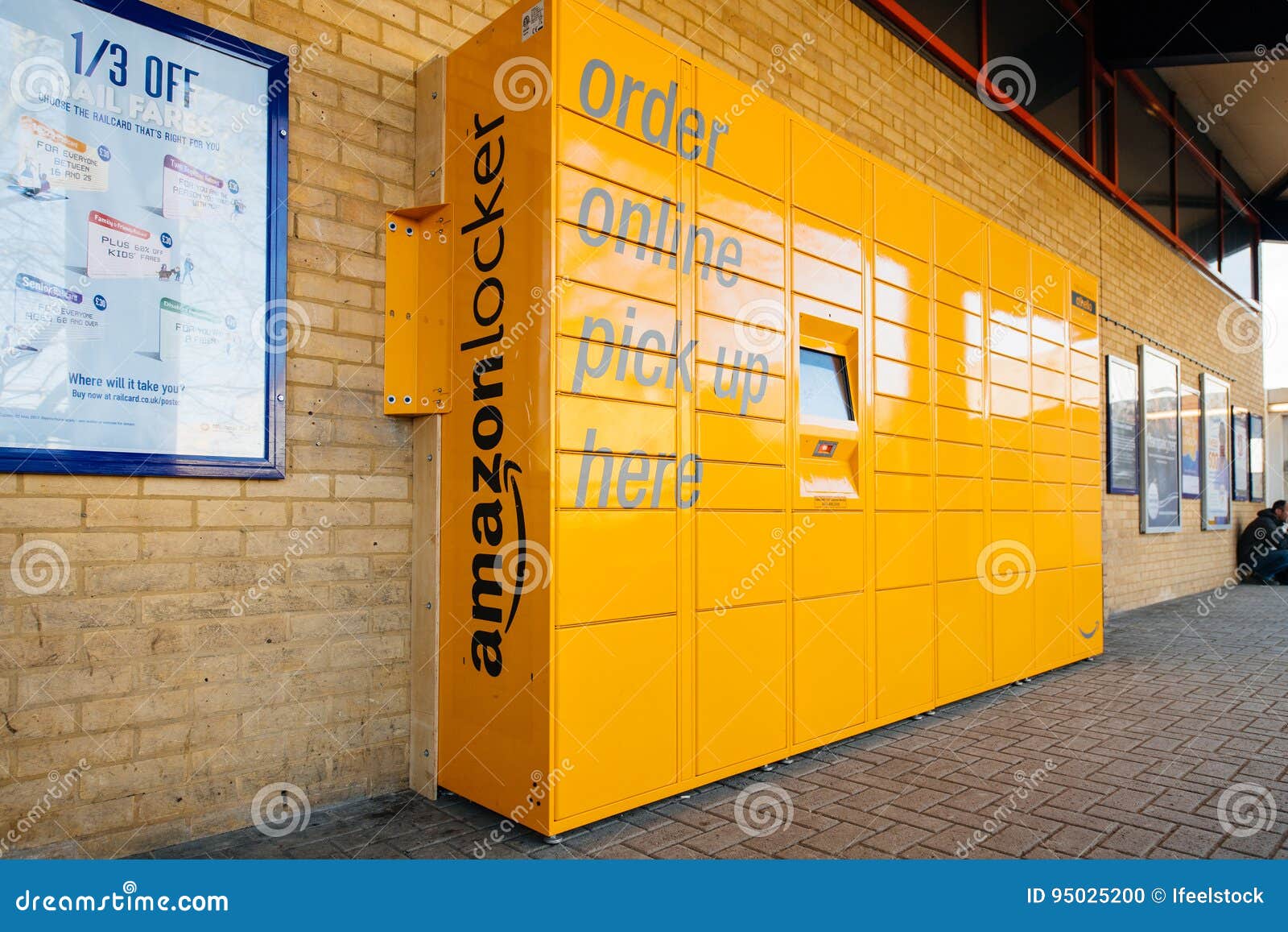 298 Locker Train Station Stock Photos - Free & Royalty-Free Stock ...