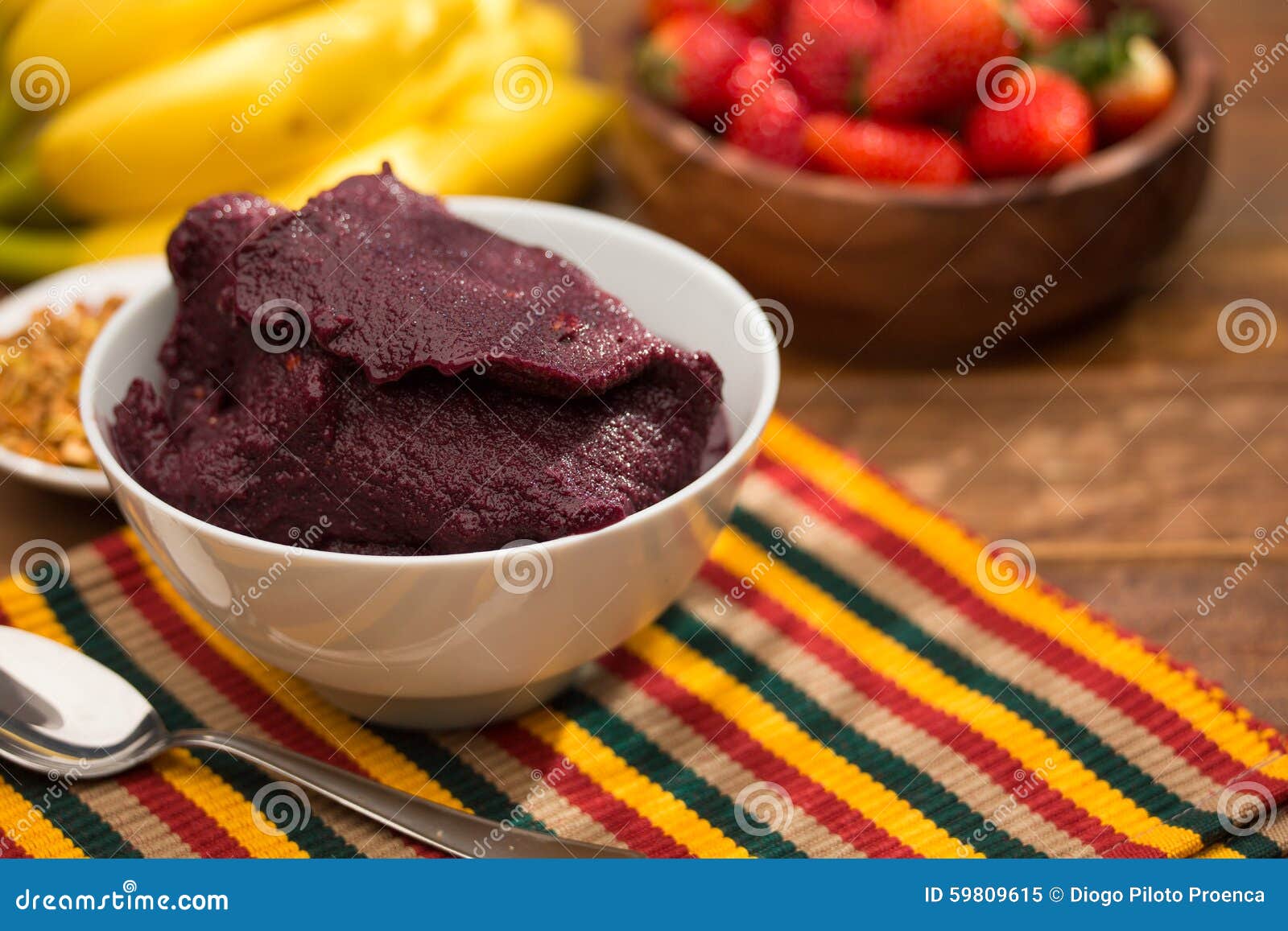Amazonas Do Fruto De Acai Na Bacia Imagem de Stock - Imagem de ...
