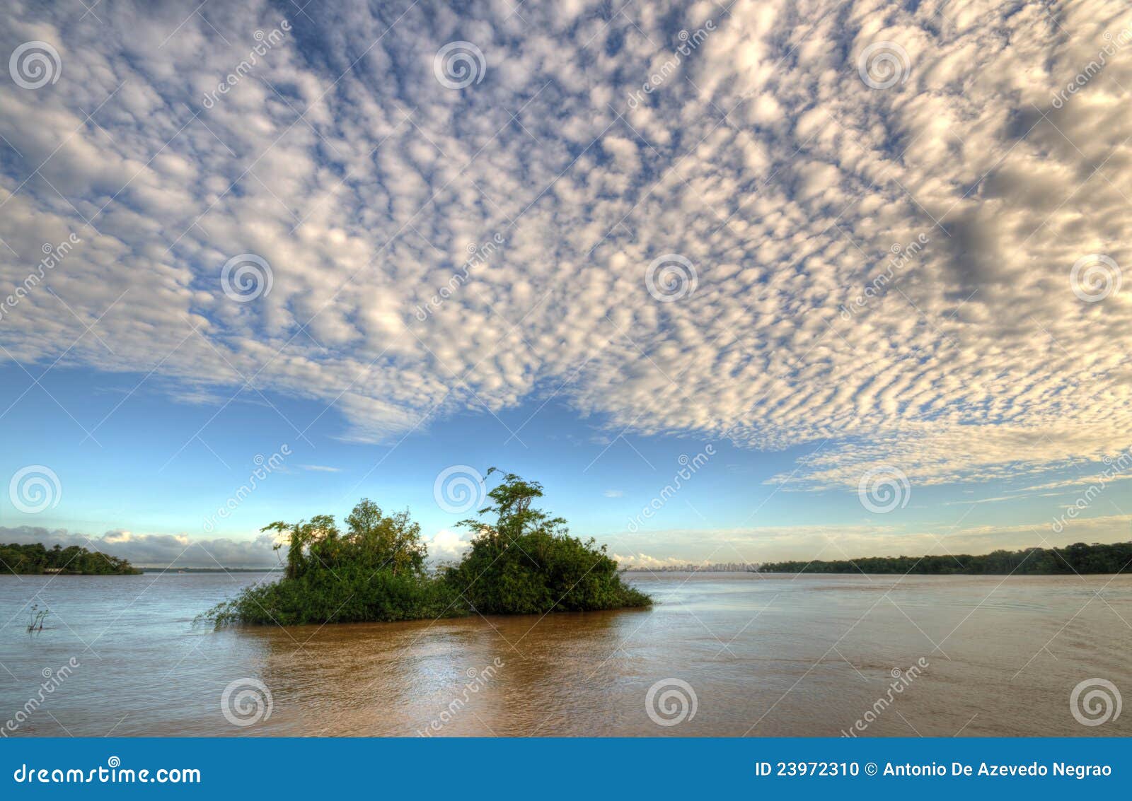 Amazonas-Fluss stockfoto. Bild von amazonisch, himmel - 23972310