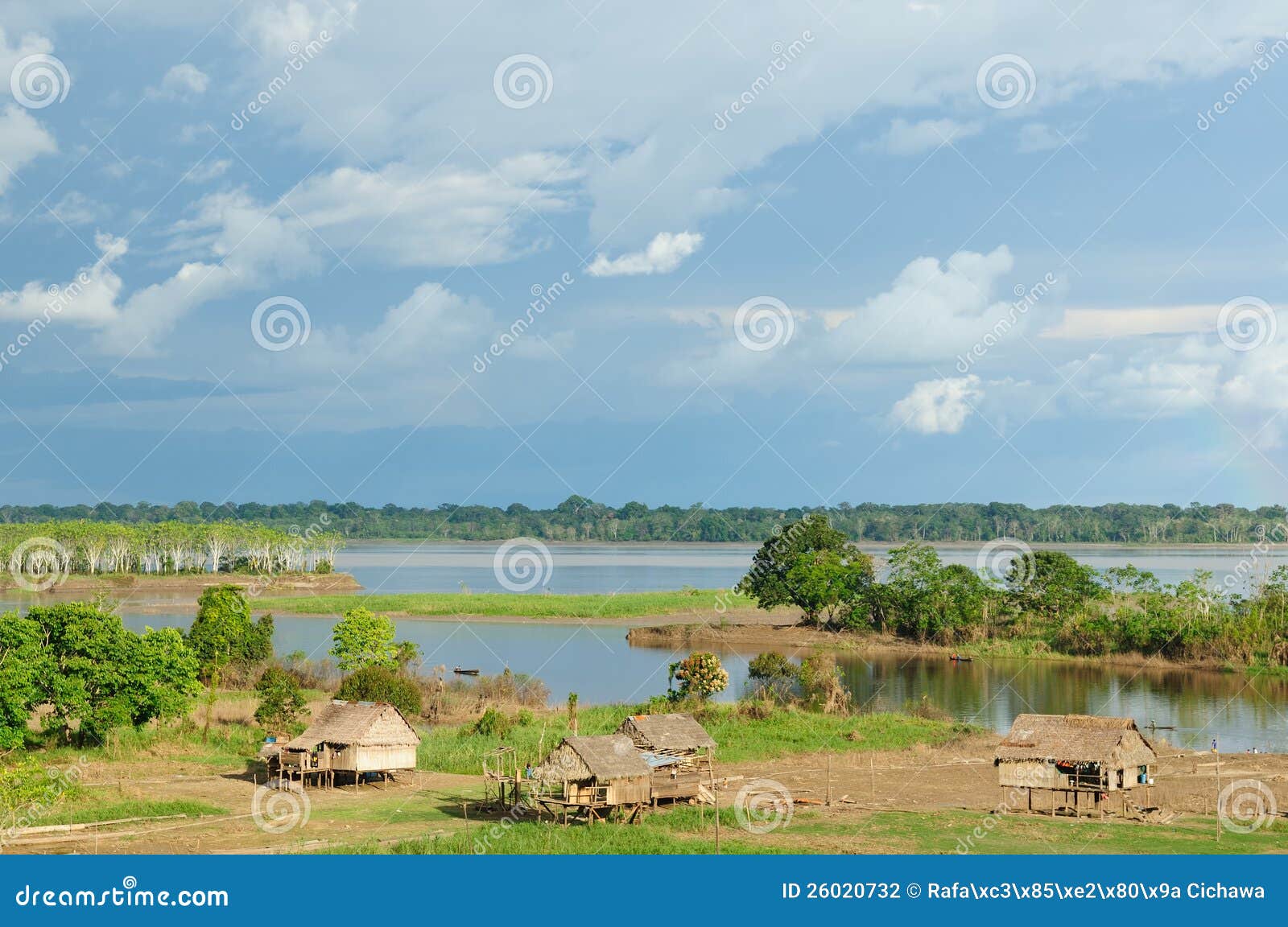 Amazonas Peruano, Establecimiento Indio Foto de archivo - Imagen de ...