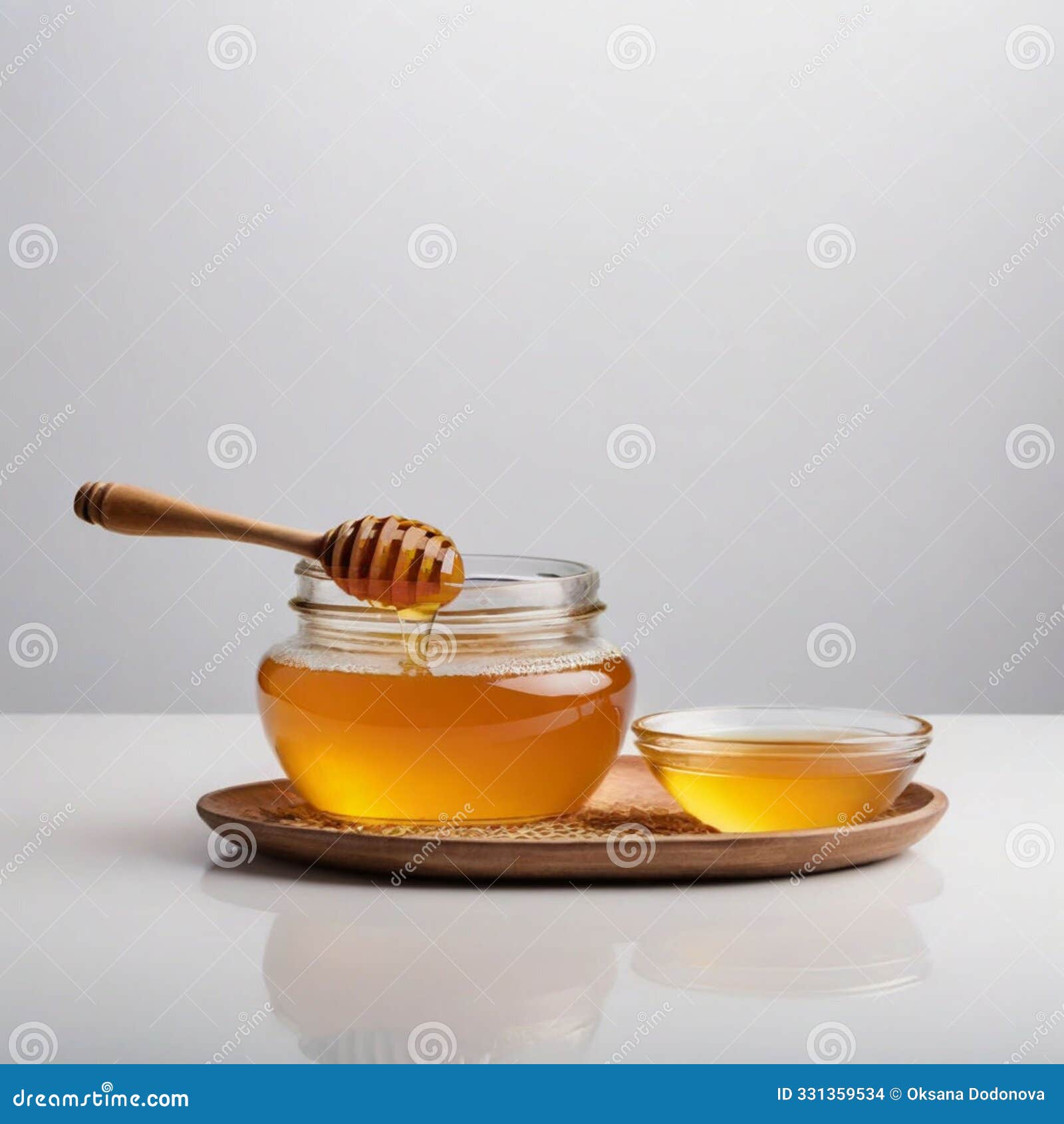 Amber Flower Honey in a Glass Bowl Stock Illustration - Illustration of ...