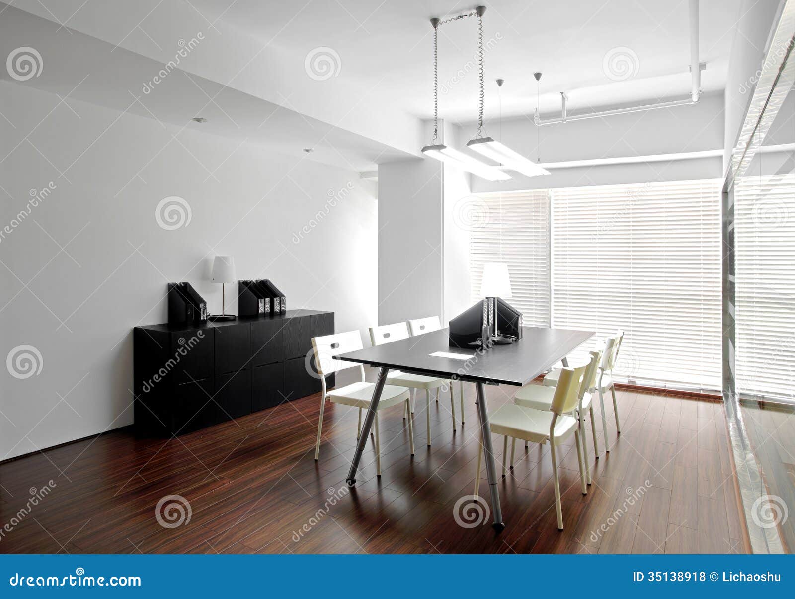 Ambiente Limpo E Elegante Do Escritório Foto de Stock - Imagem de ...