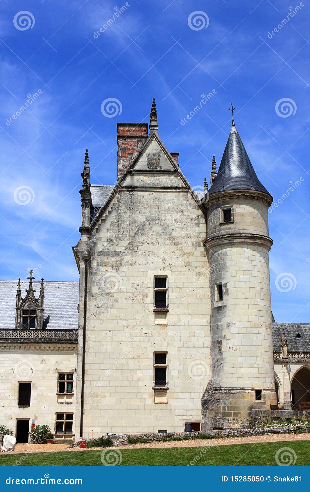 Amboise castle stock photo. Image of fortress, facade - 15285050