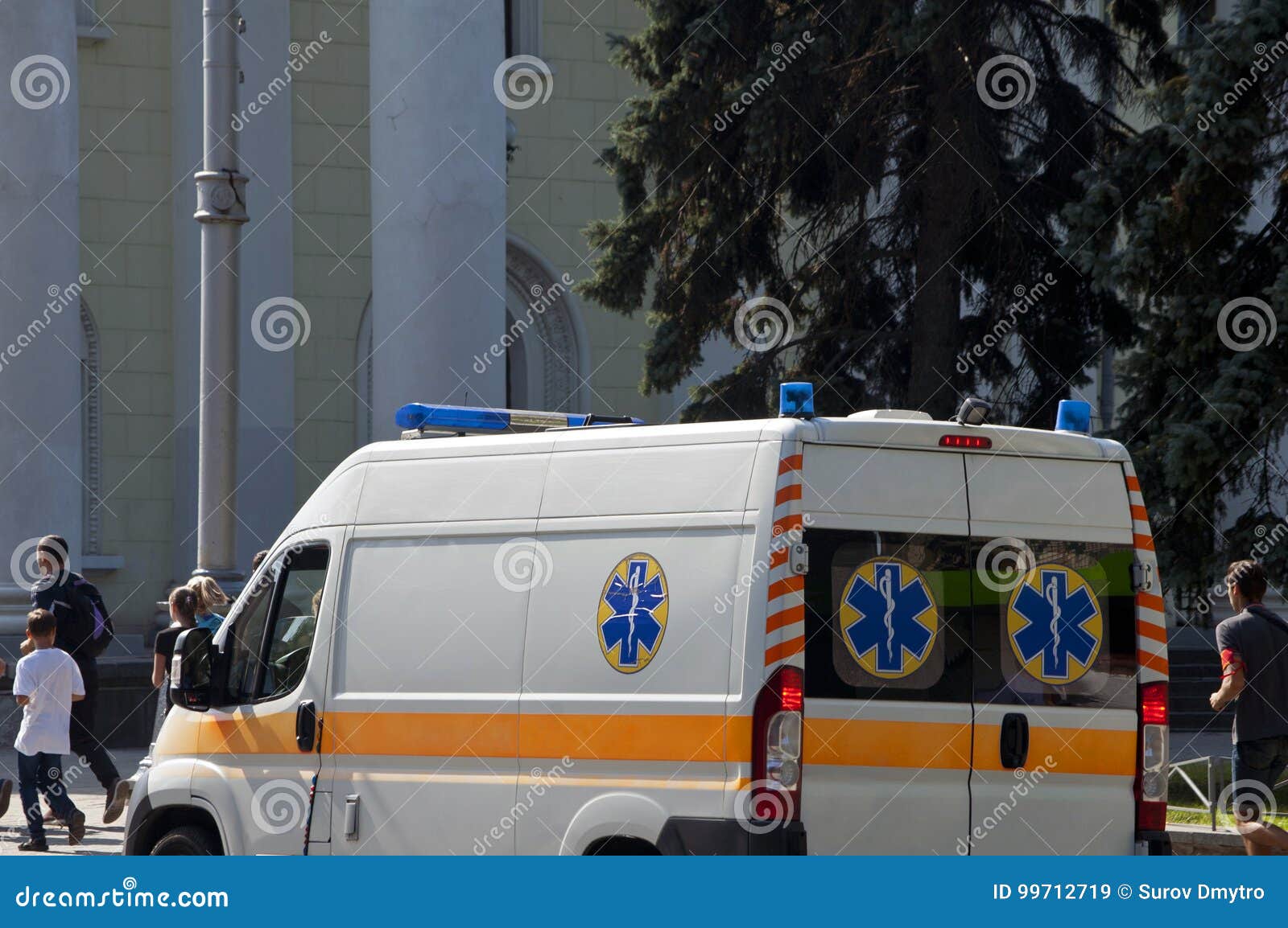 Ambulance car back view editorial stock image. Image of siren - 99712719