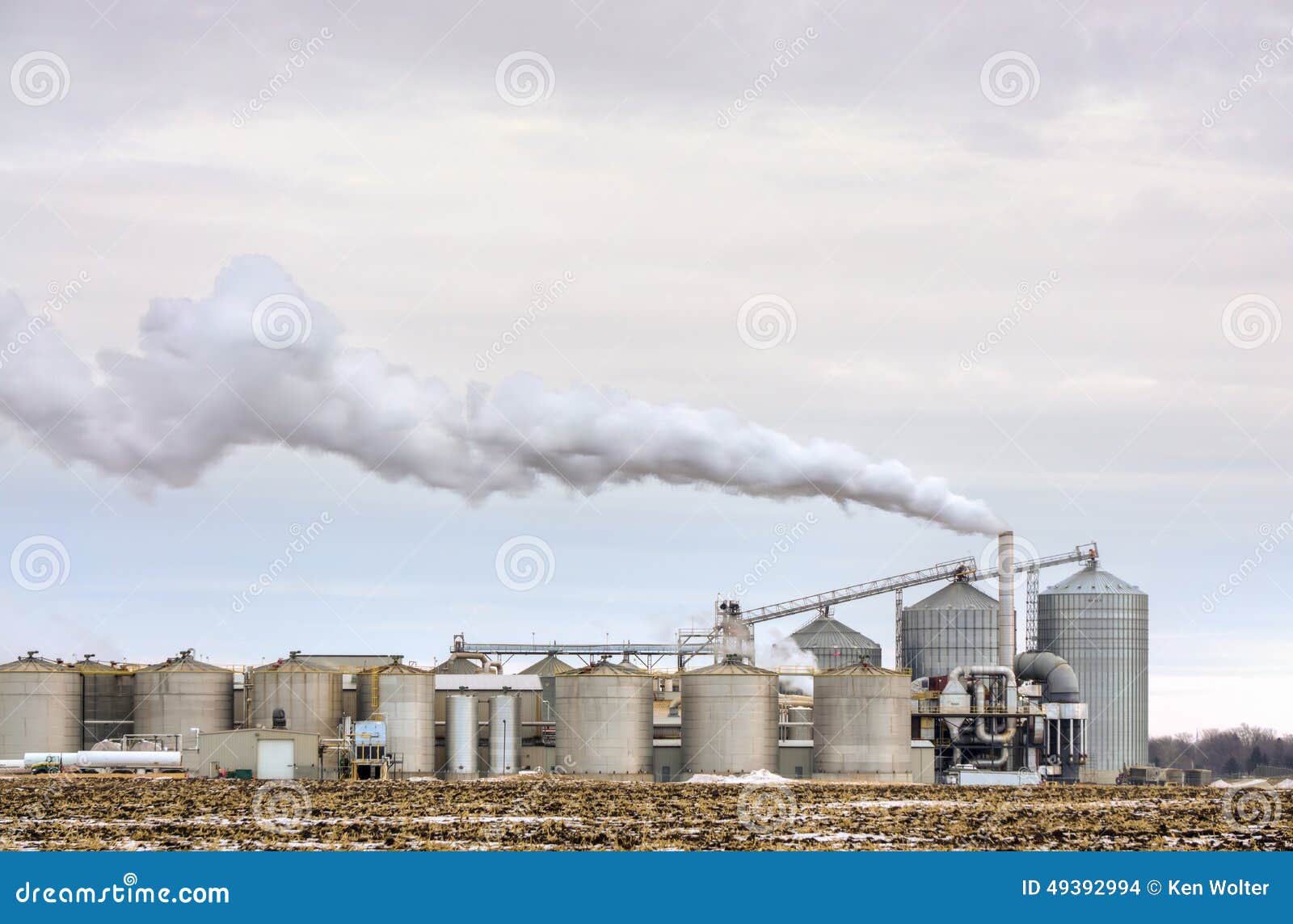 American Ethanol Refinery stock photo. Image of alternative - 49392994