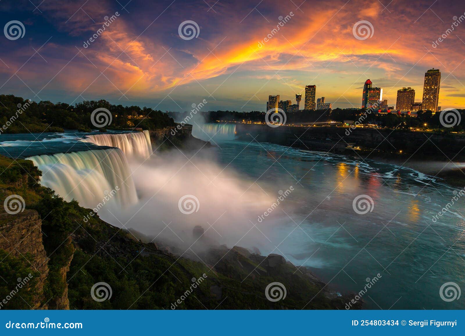 American Falls, Niagara Falls at Night Editorial Stock Image - Image of ...