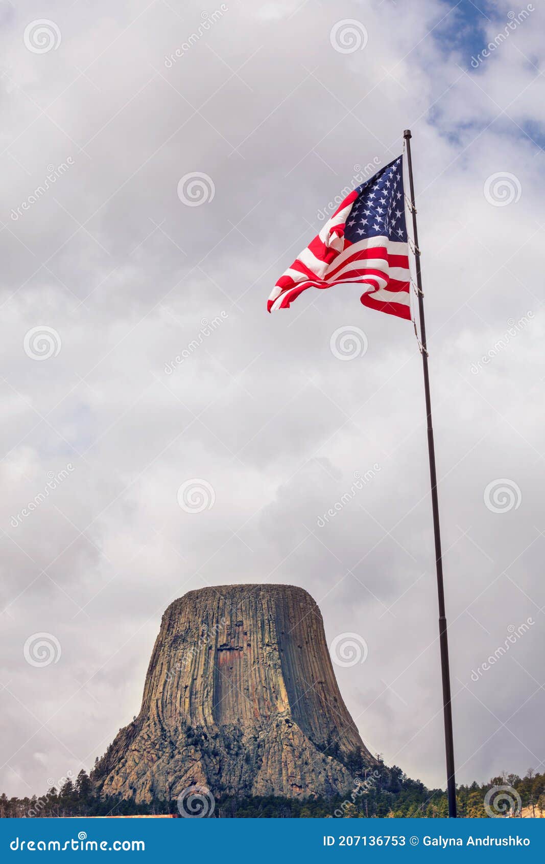 Devils tower stock image. Image of famous, monuments - 207136753