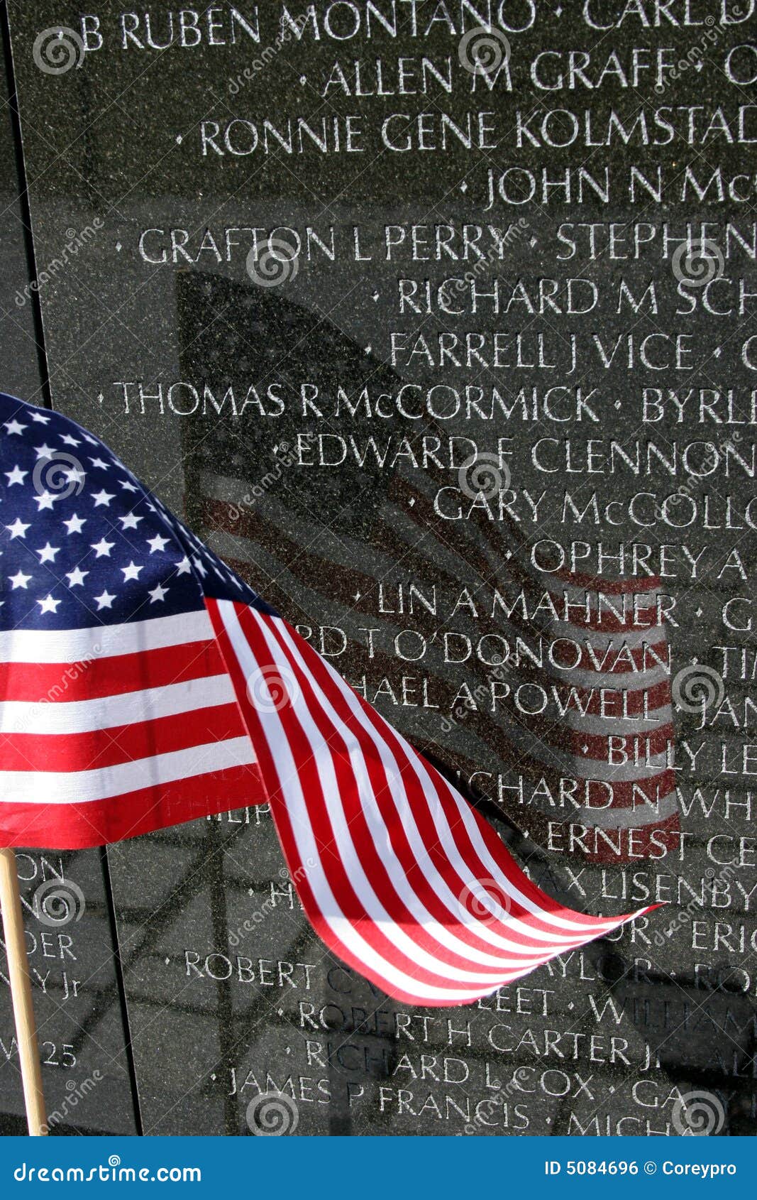 American Flag Reflection on Vietnam Wall Editorial Photo - Image of ...