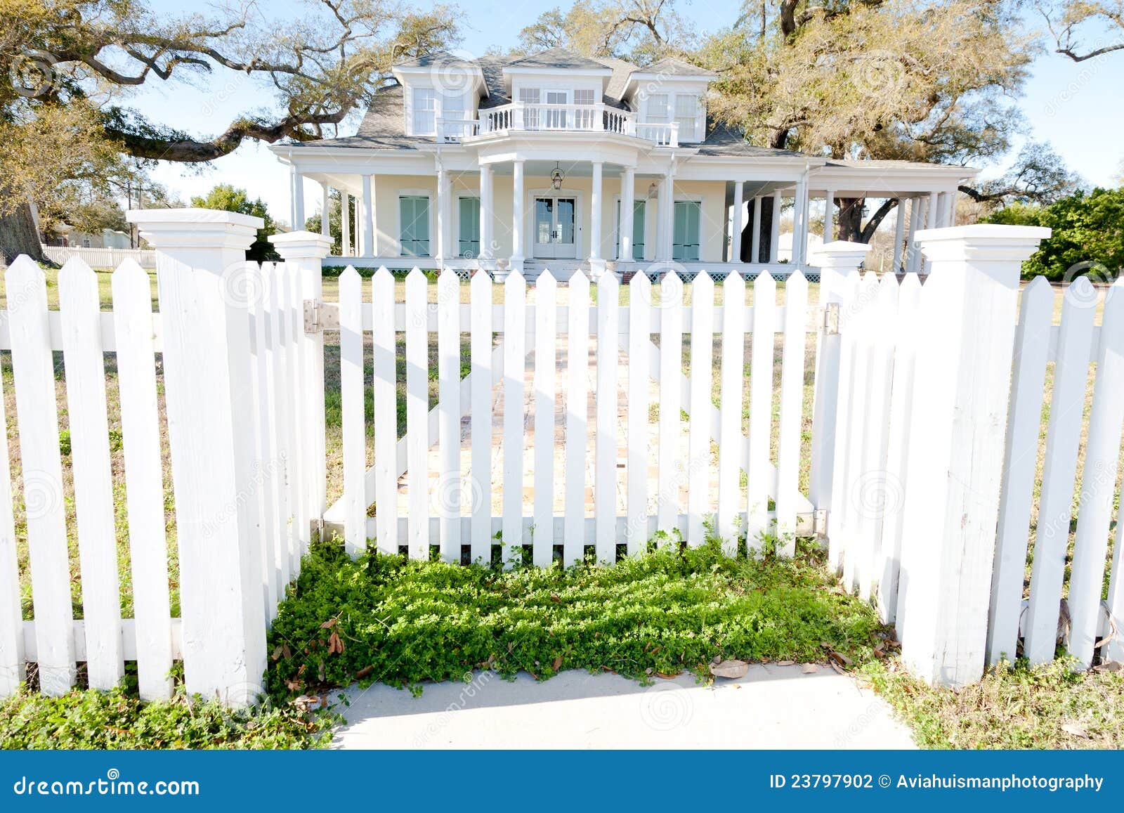 American Home: Southern-Style Mansion Stock Photo - Image of expensive ...