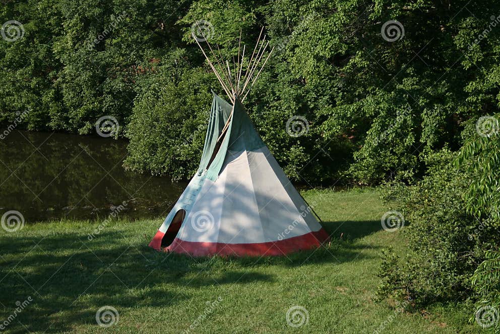 American Indian Tee Pee stock photo. Image of freedom - 10492702