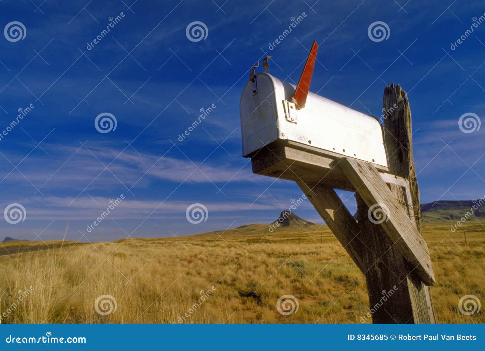 American Mailbox with Red Flag Stock Image - Image of metal, landscape ...