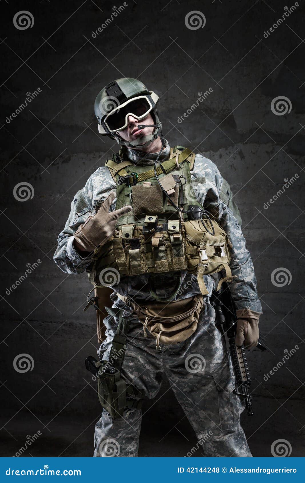 American Soldier in Victory Gesture Stock Photo - Image of patrol ...