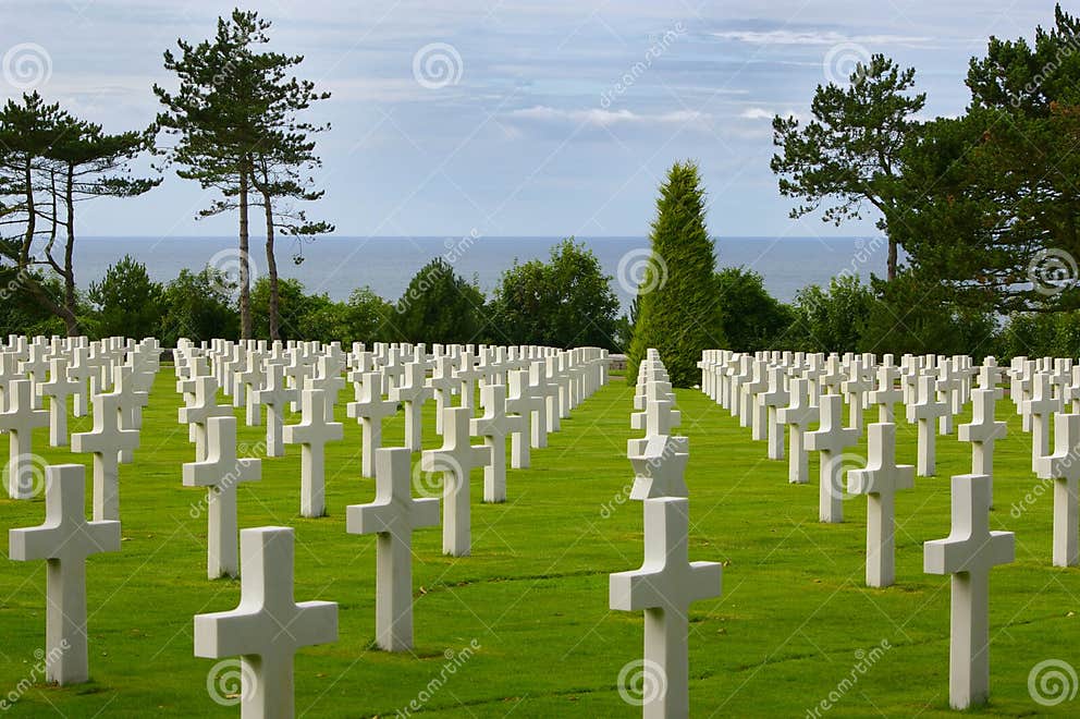 Amerikaanse Begraafplaats in Normandië Stock Foto - Image of historisch ...