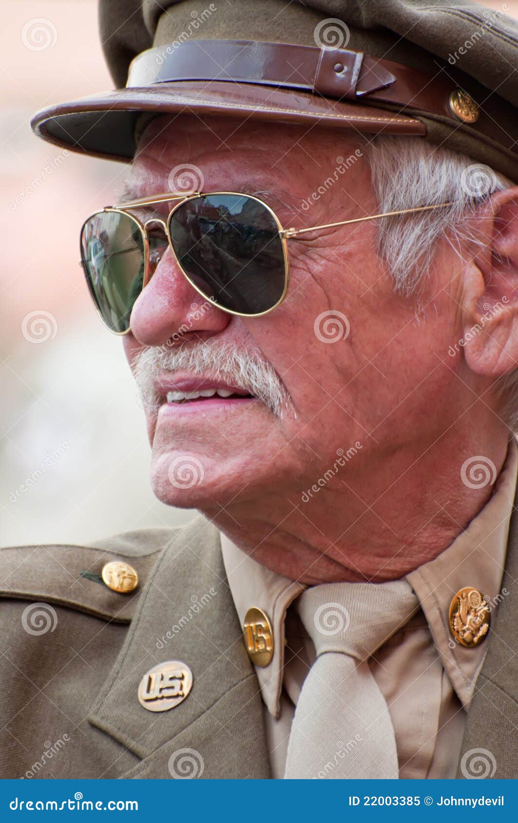 Amerikanischer Veteran redaktionelles bild. Bild von offizier - 22003385