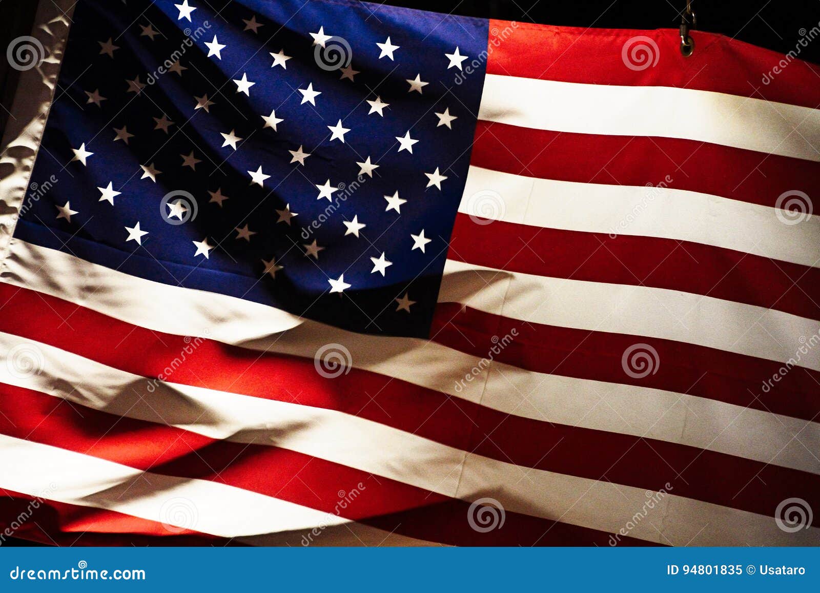 Amerikanska flaggan fotografering för bildbyråer. Bild av nytt - 94801835