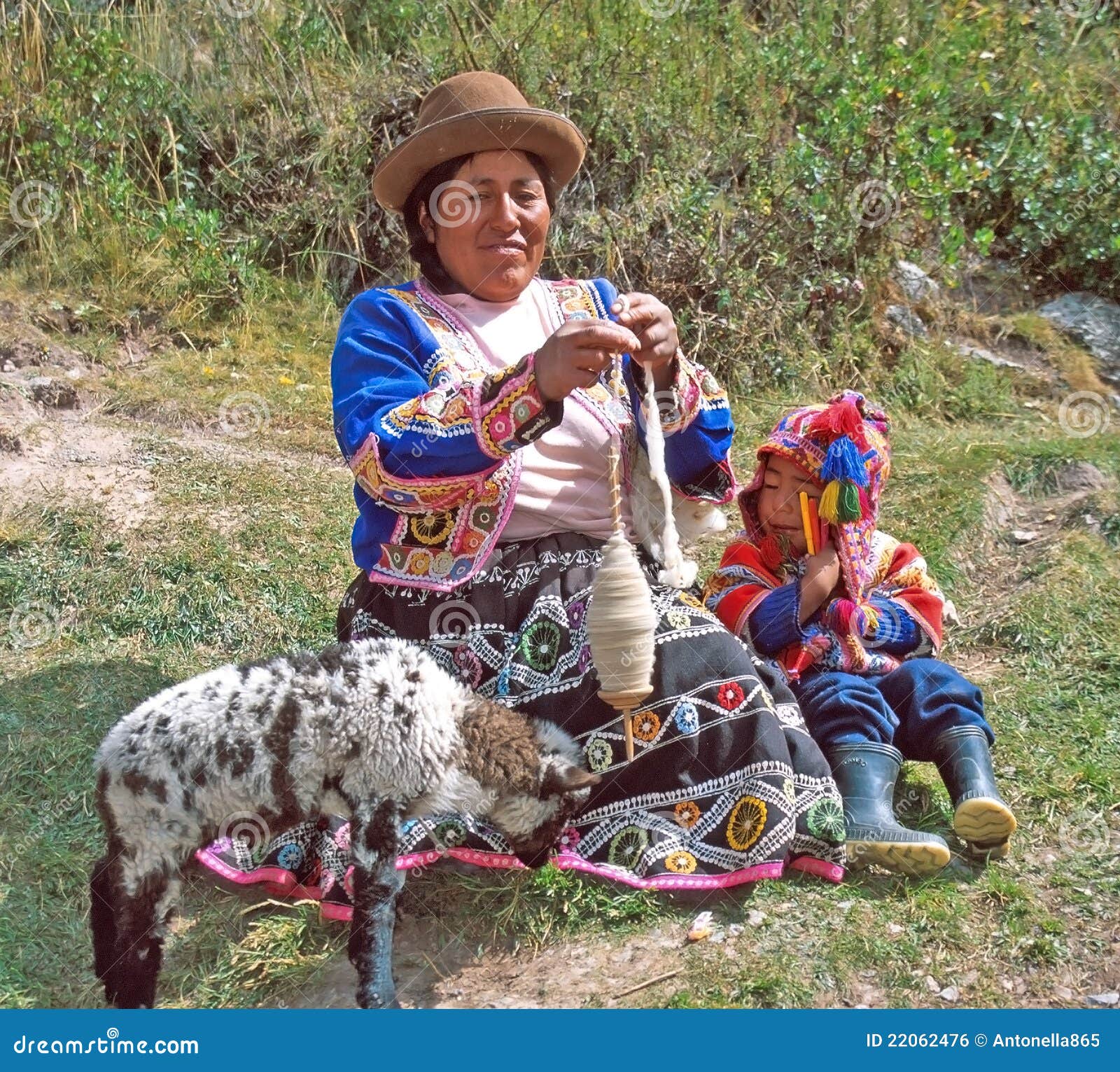 Amerindian woman editorial photo. Image of indigenous - 22062476