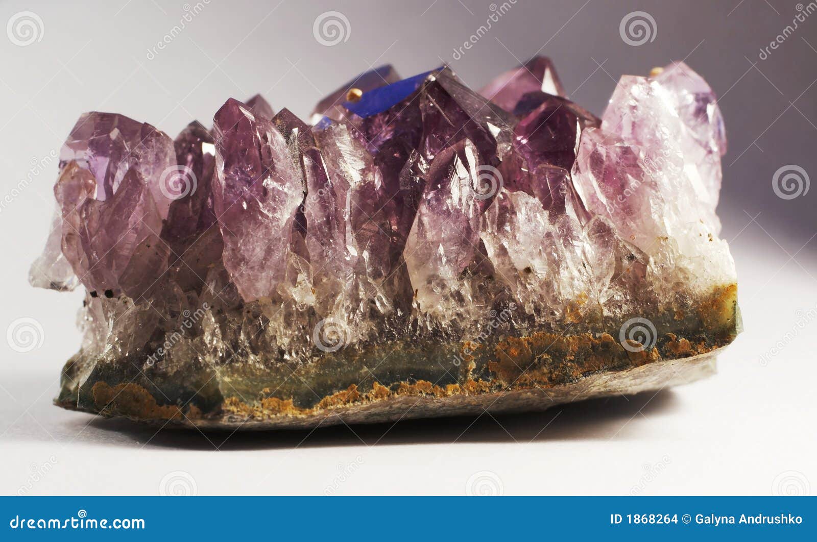 Amethyst foto de archivo. Imagen de celebre, manera, regalo - 1868264
